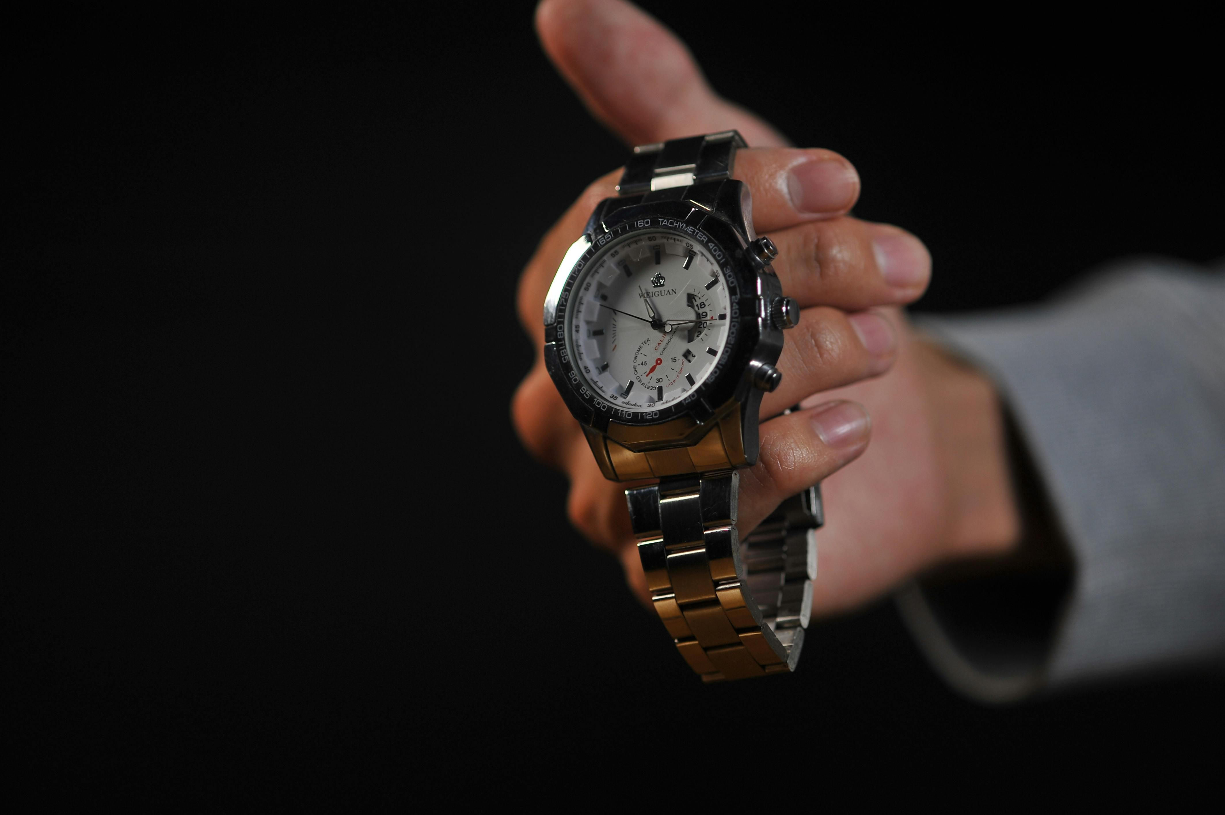 Elegant Men's Watch Displayed on Hand · Free Stock Photo