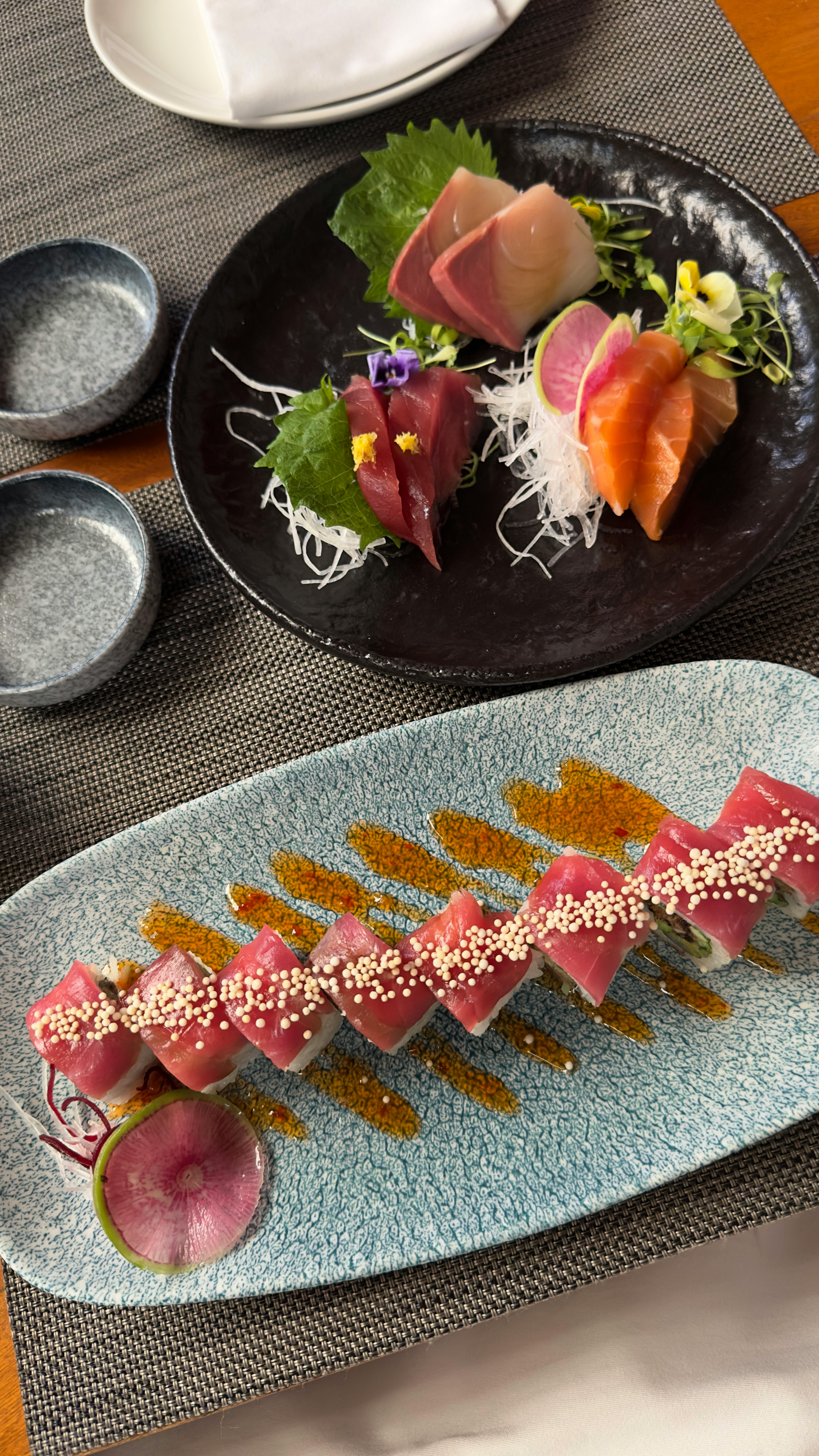 Exquisite Sushi and Sashimi Platter Presentation · Free Stock Photo