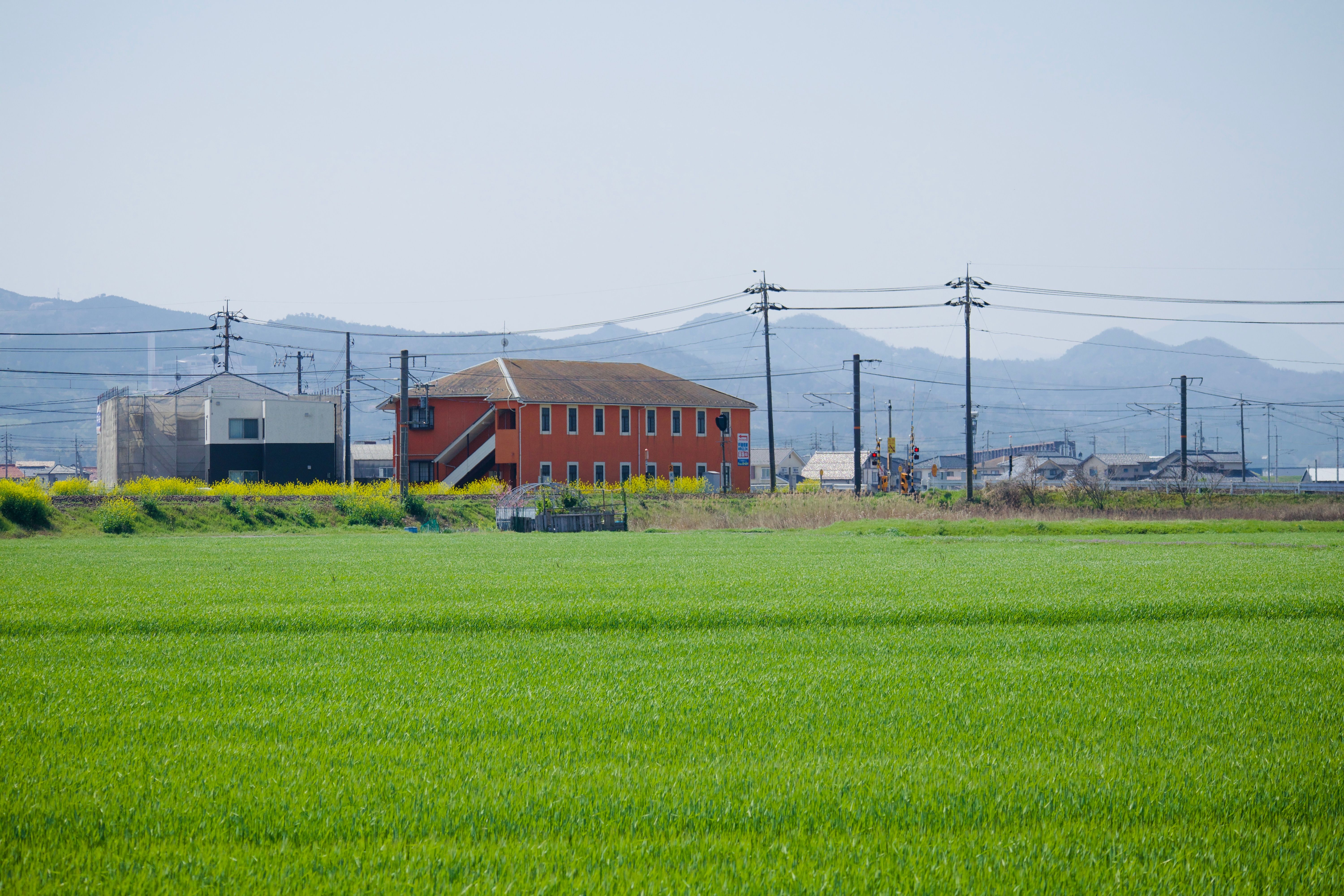Scenic Rural Landscape with Modern Building · Free Stock Photo