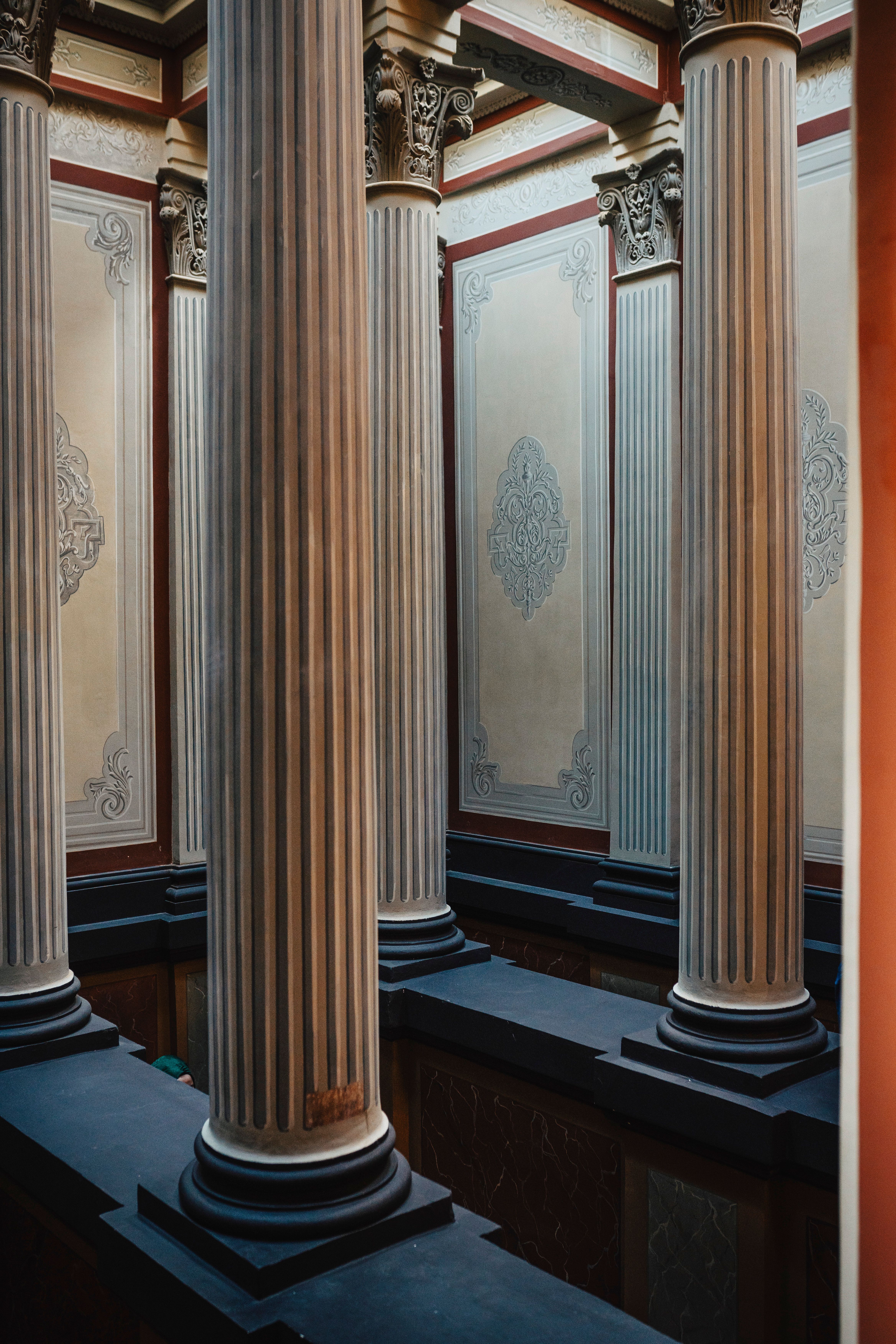 Neoclassical Architecture with Majestic Columns · Free Stock Photo