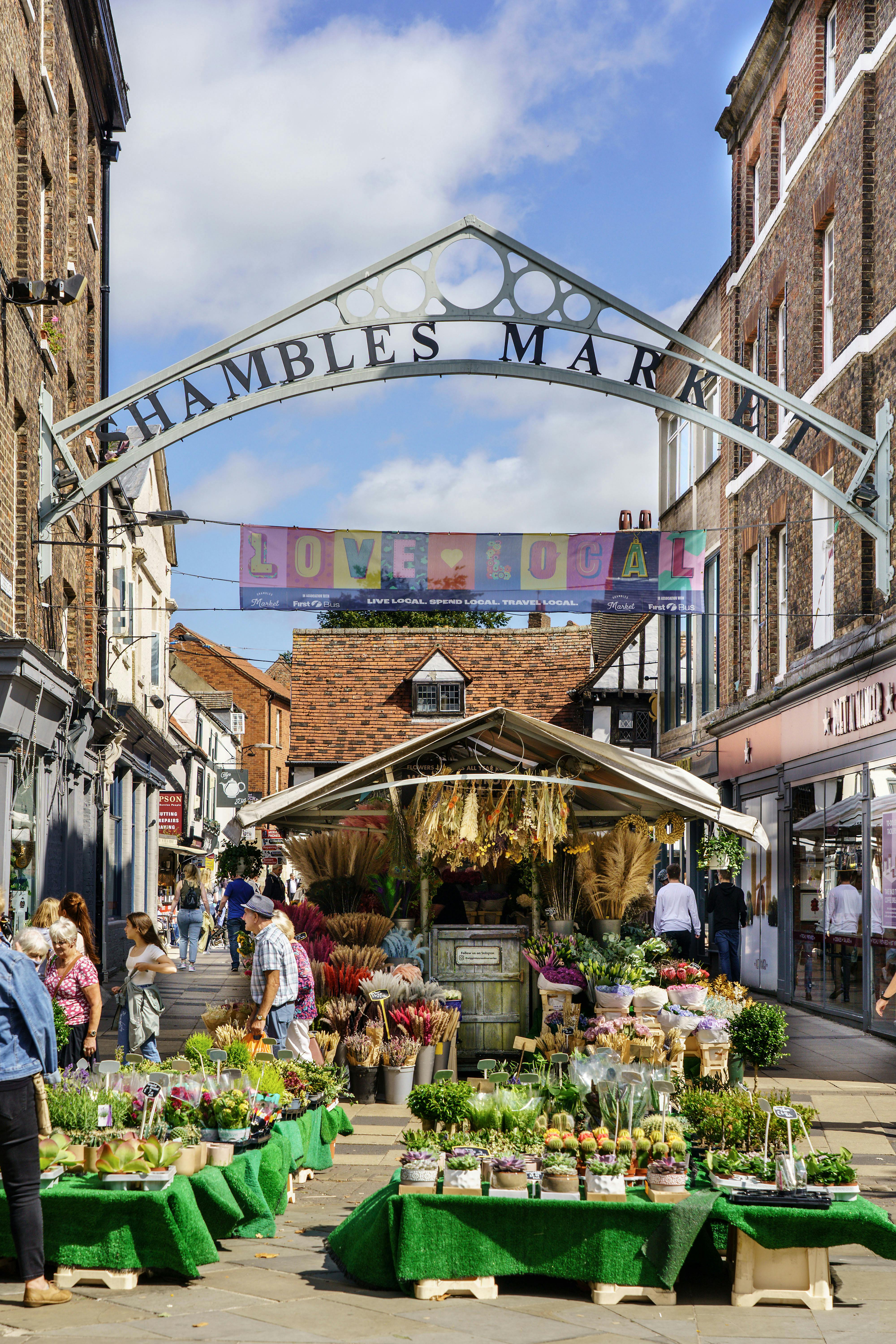 Vibrant Day at Shambles Market in York, England · Free Stock Photo