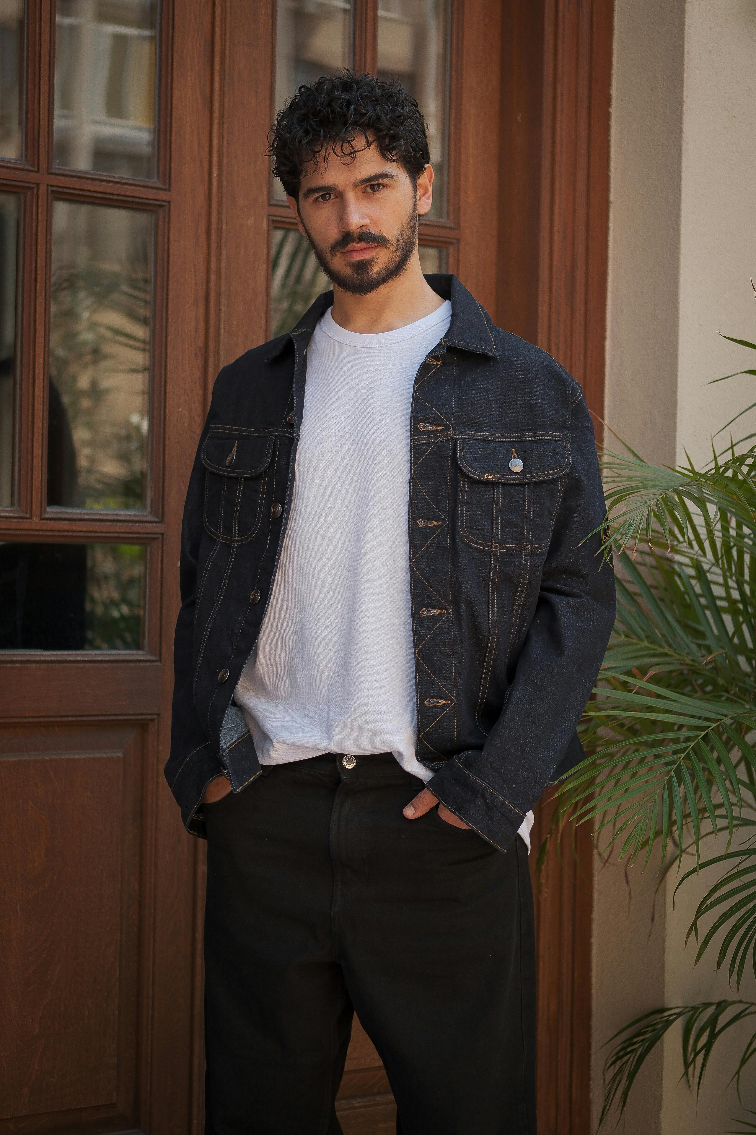 Indoor Outdoor Intersection Photos, Download The BEST Free Indoor ...