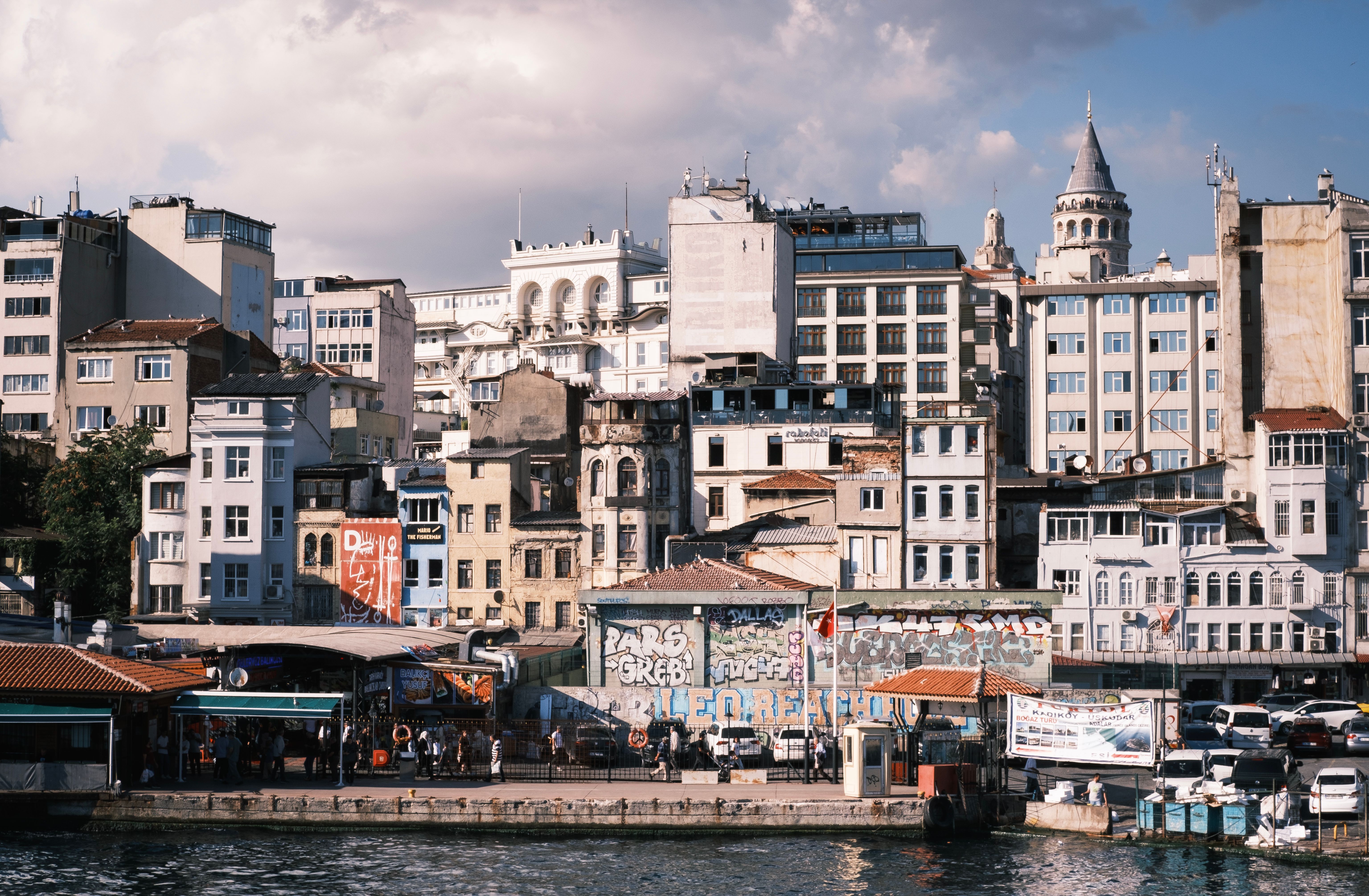 Scenic View of Istanbul's Historic Architecture · Free Stock Photo