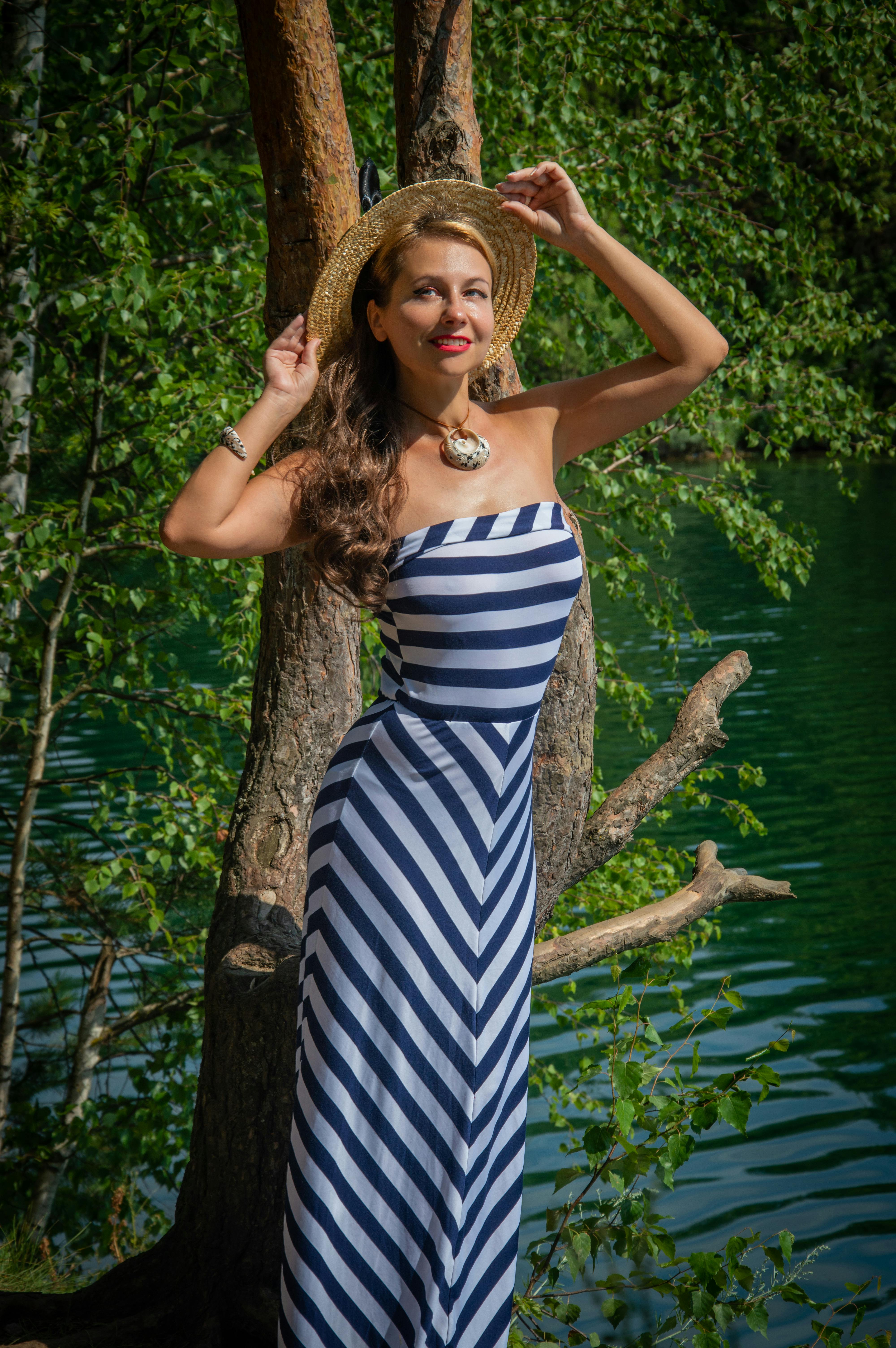 Gorgeous Risque Woman Photos, Download The BEST Free Gorgeous Risque ...