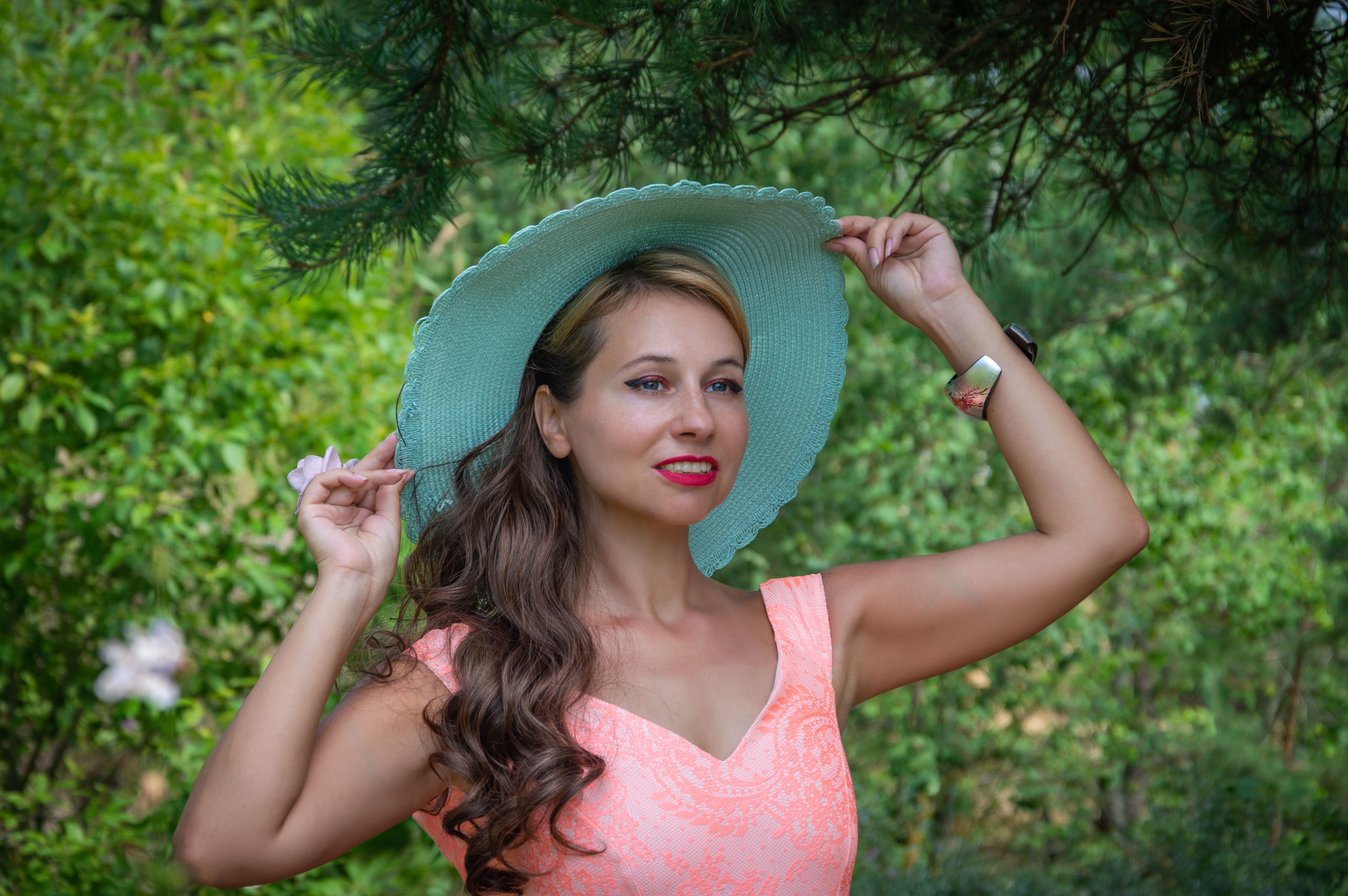 Summer Portrait of Woman in Sun Hat · Free Stock Photo