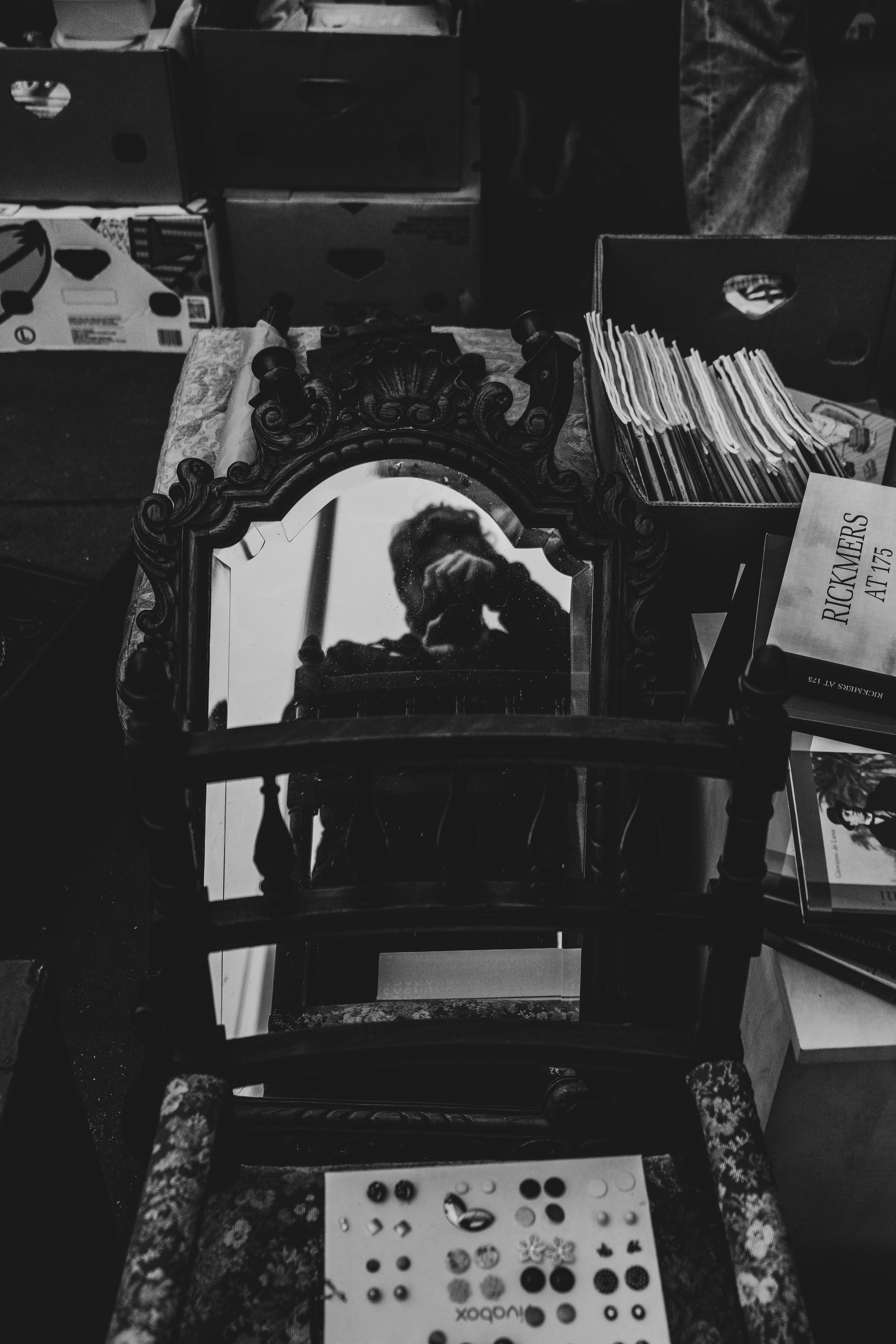 Vintage Mirror Reflection in Black and White · Free Stock Photo