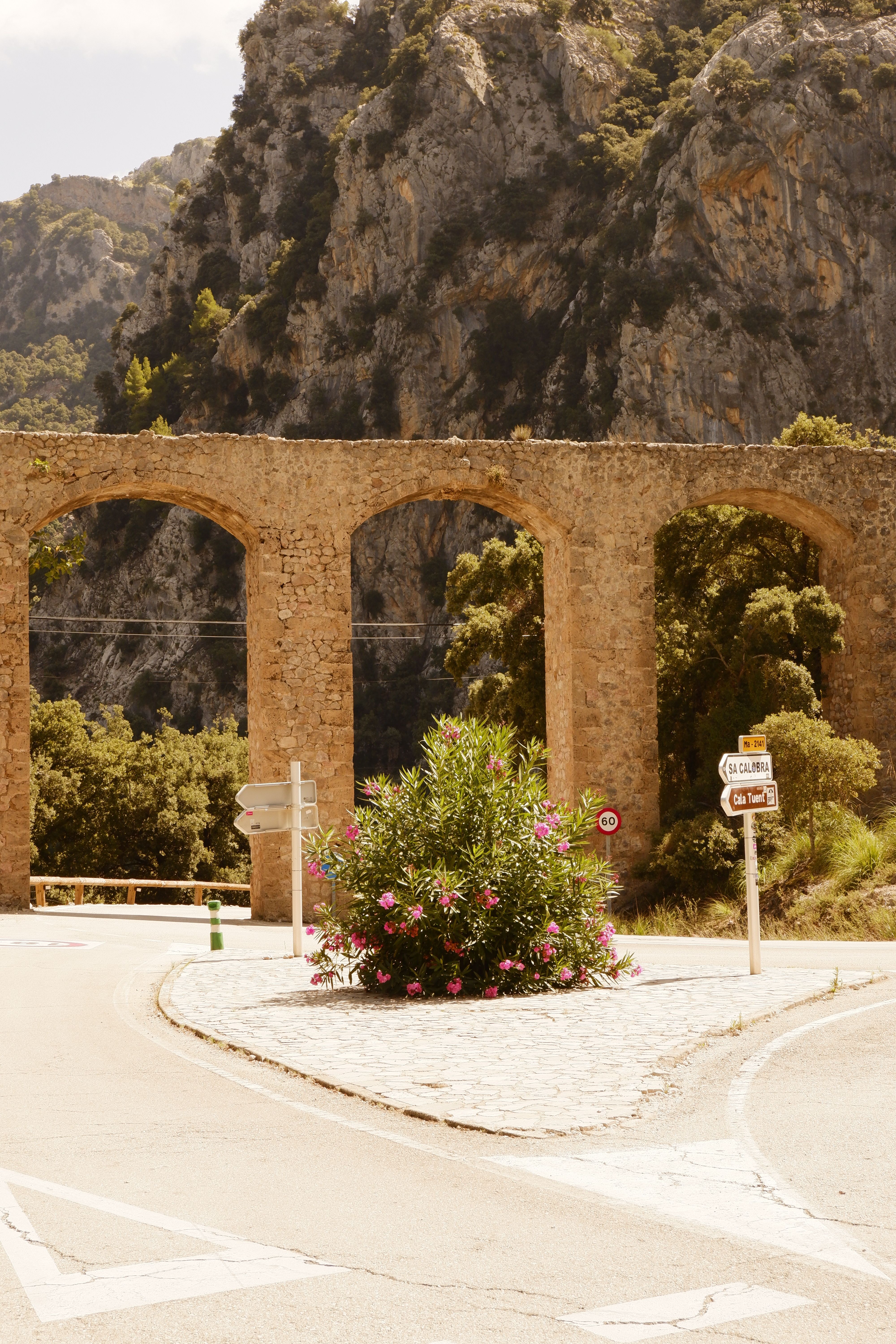Historic Aqueduct and Mountain Road in Spain · Free Stock Photo
