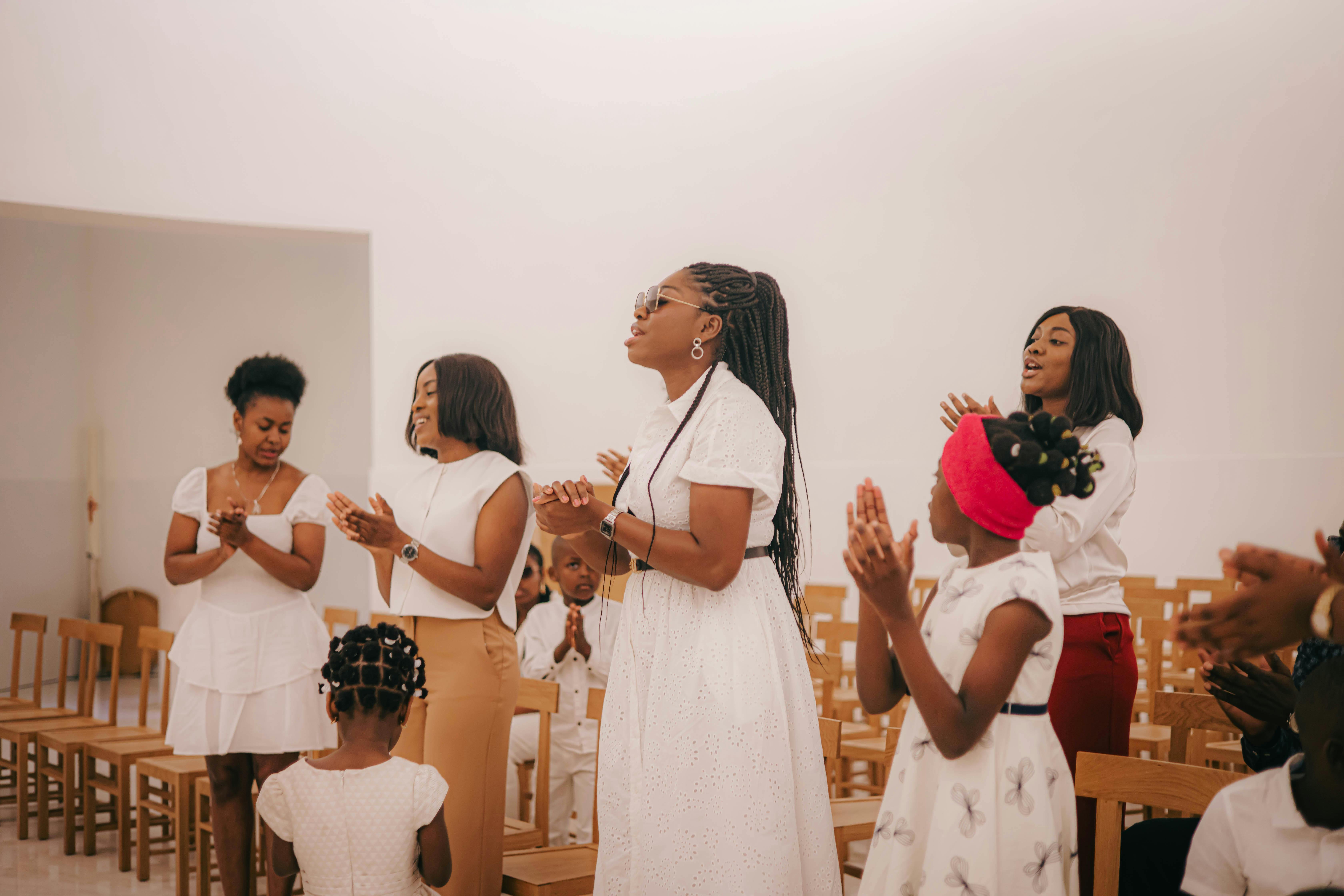 People Gathering Photos, Download The BEST Free People Gathering Stock ...