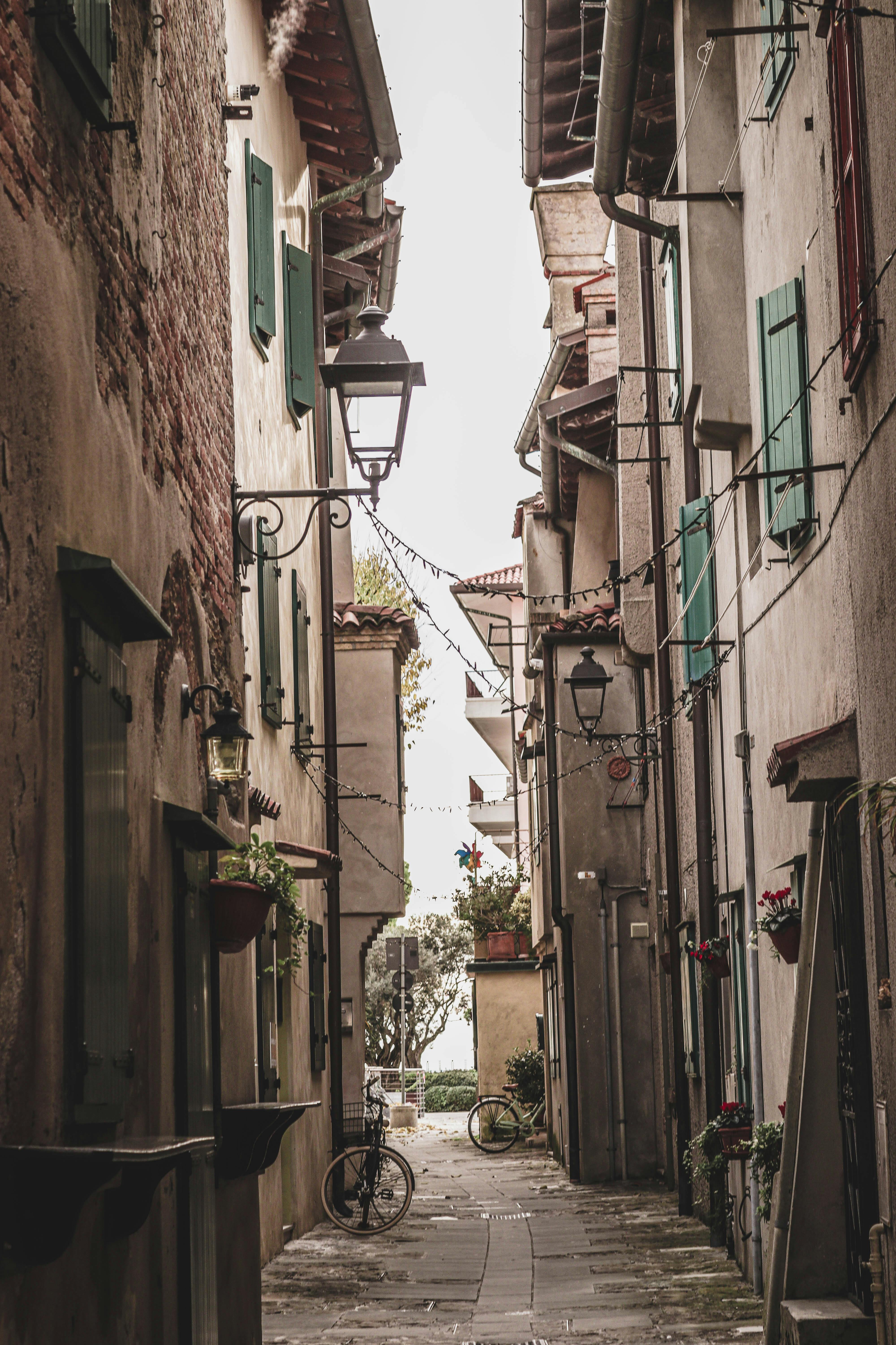 Charming European Alleyway with Vintage Aesthetic · Free Stock Photo