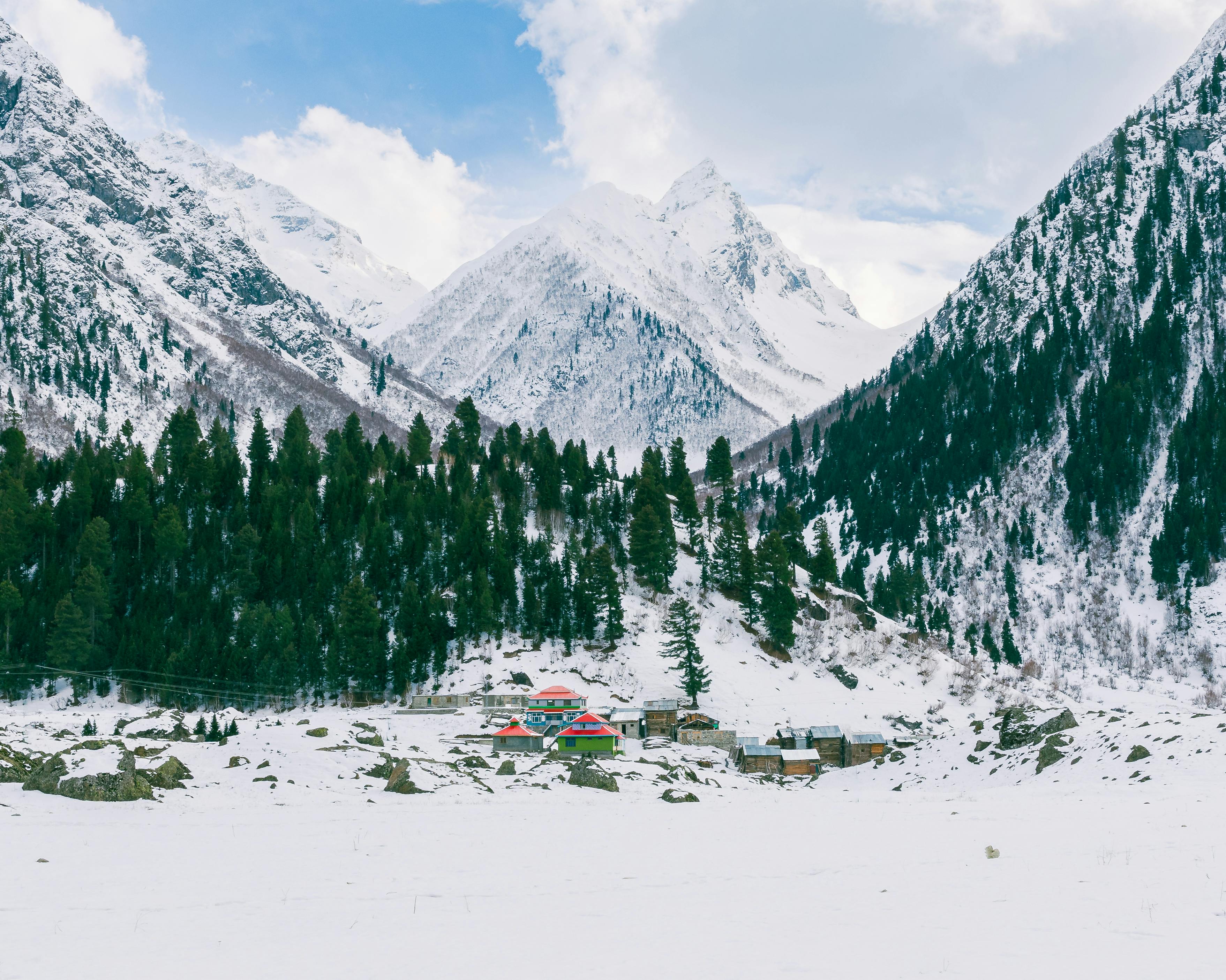 Scenic Winter Landscape of Minimarg, Pakistan · Free Stock Photo