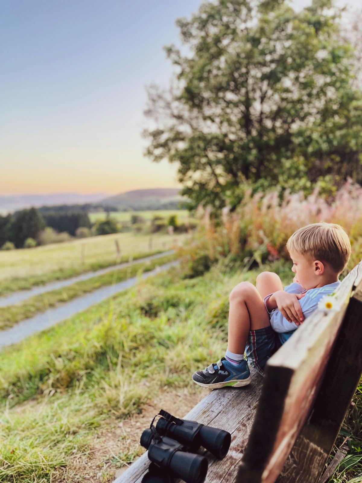 Boy Peeing Photos, Download The BEST Free Boy Peeing Stock Photos & HD ...