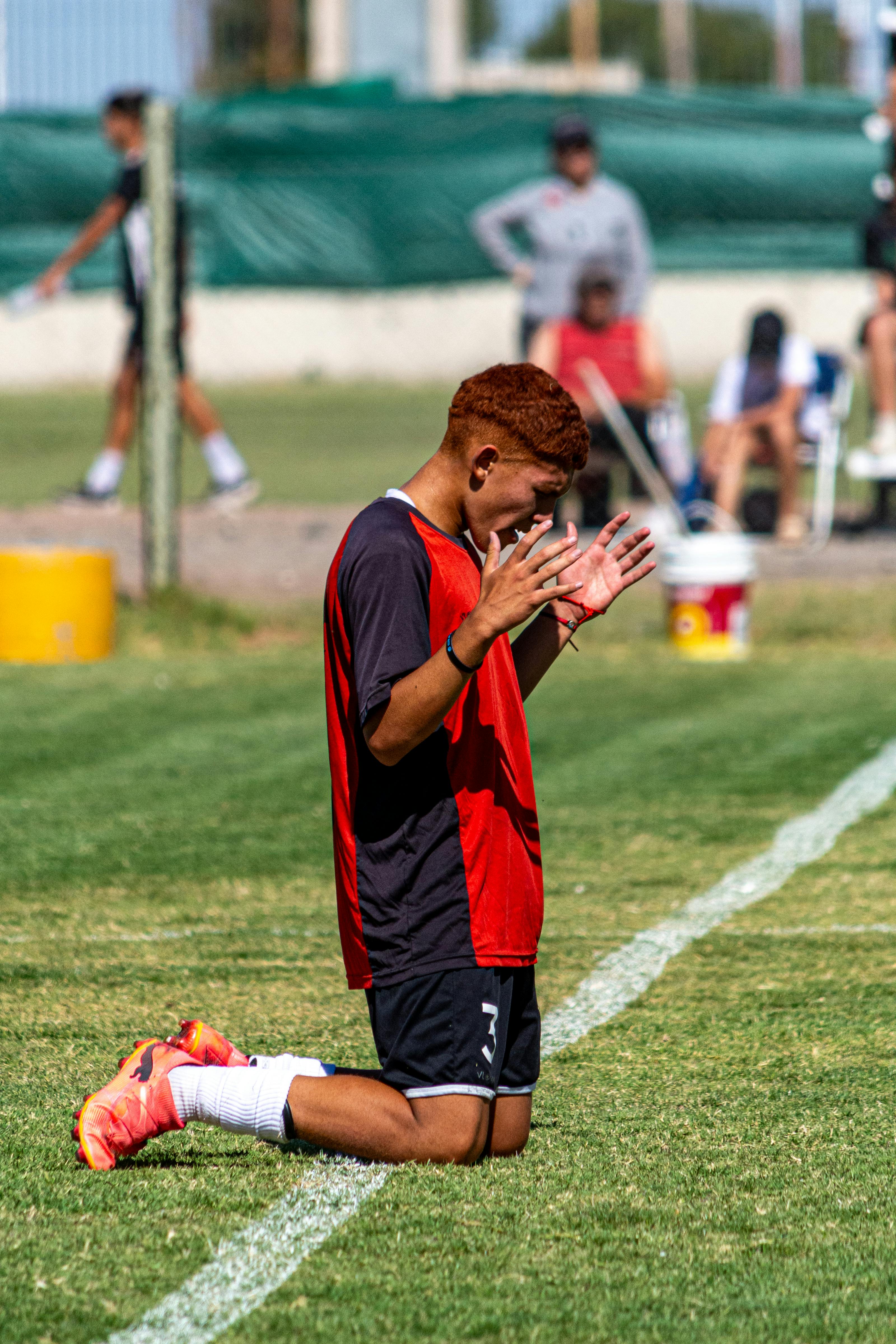 Sideliners Photos, Download The BEST Free Sideliners Stock Photos & HD ...