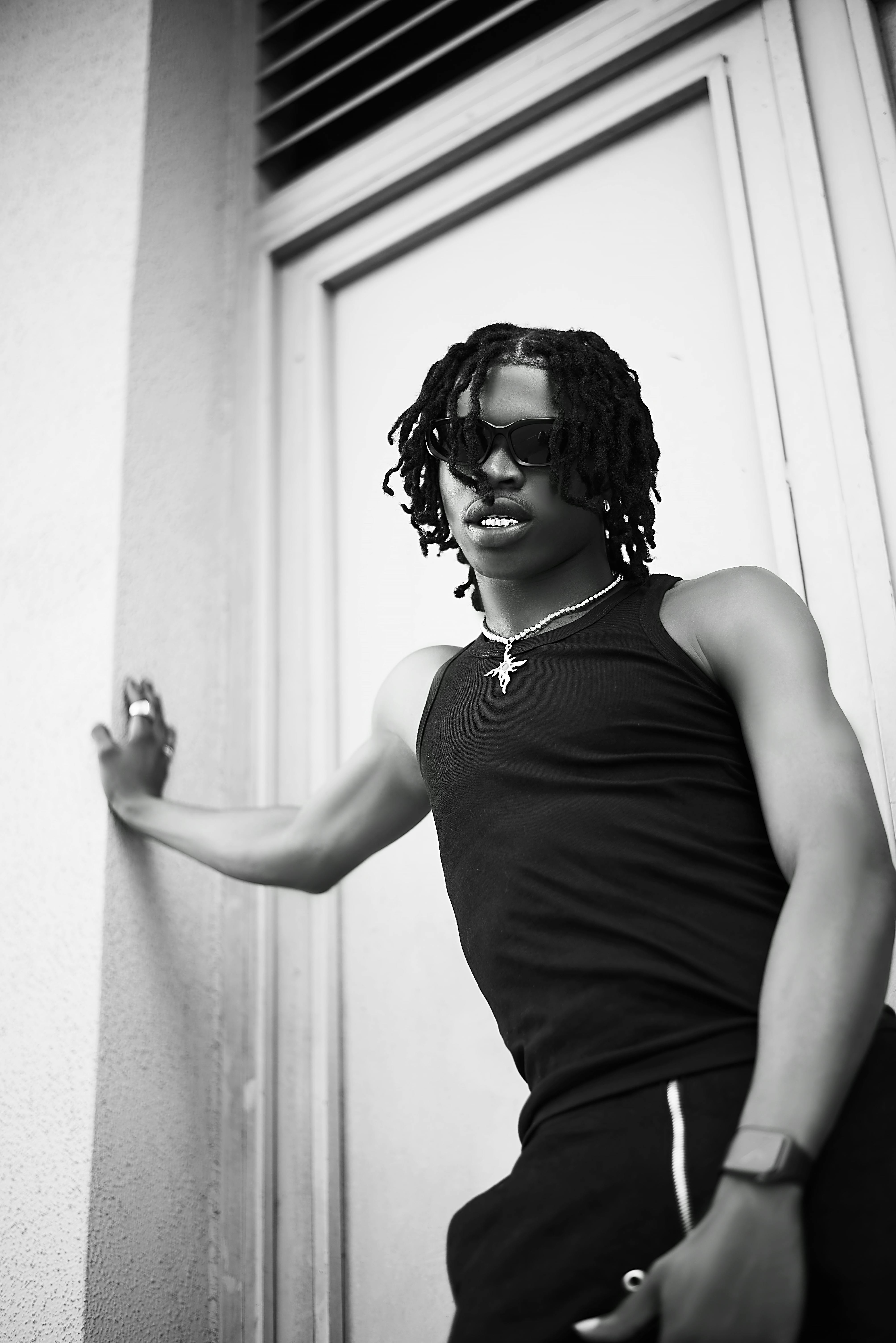 1 000 000+ Free No Copyright Man Photo White Background banque d’images ...