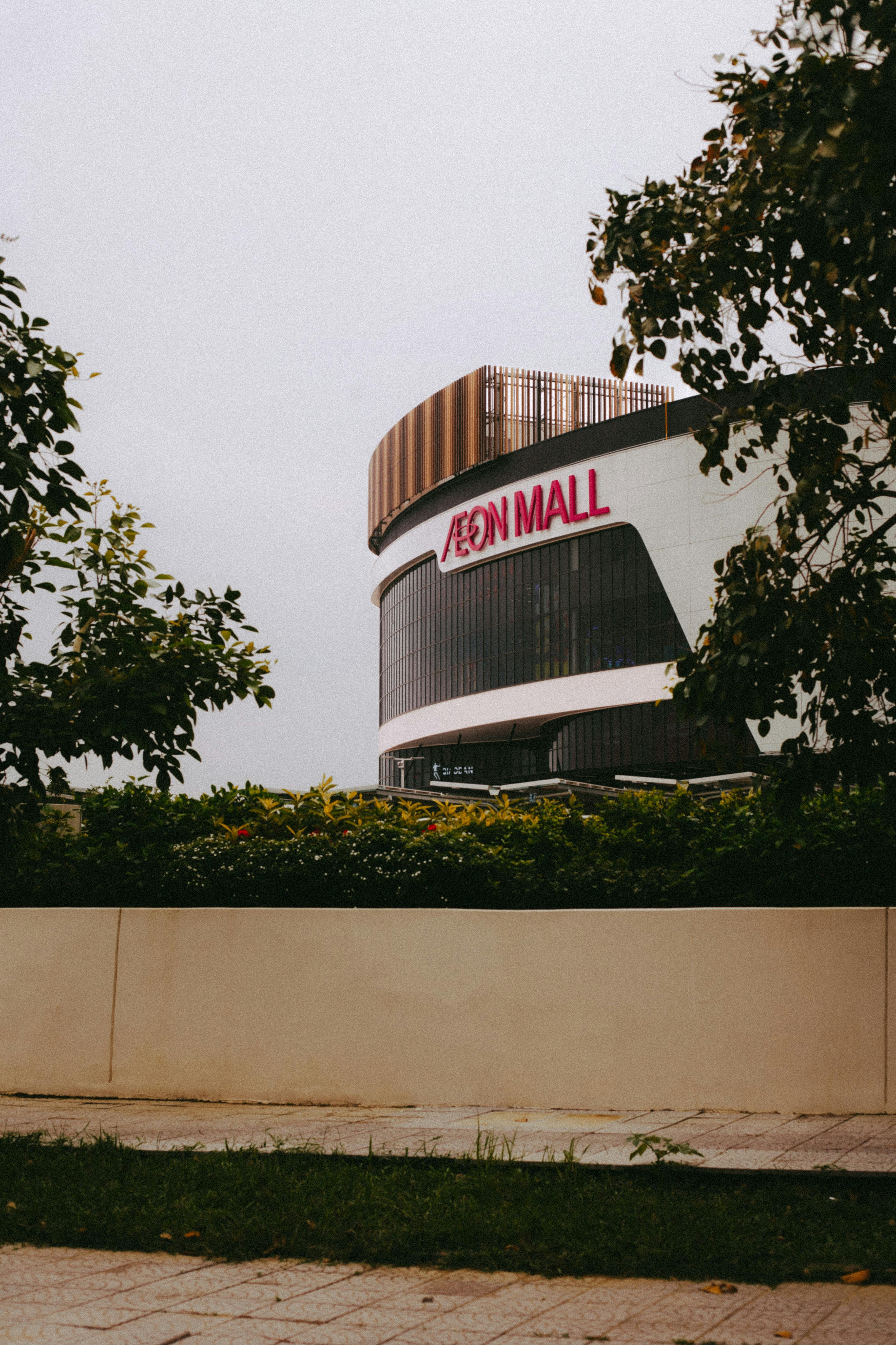 Modern Architecture of Aeon Mall Building · Free Stock Photo