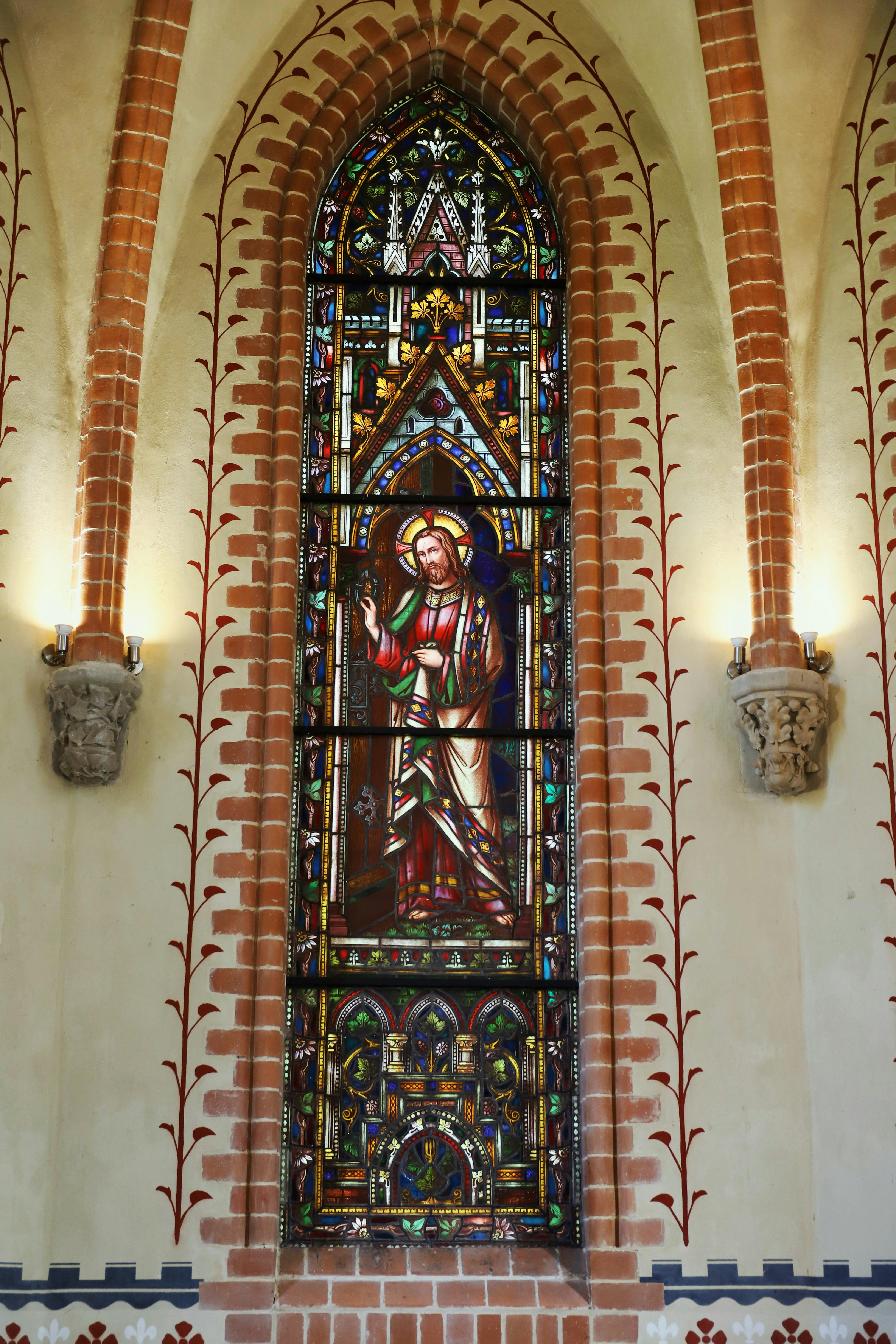 Vitral Gótico Na Catedral Alemã · Foto profissional gratuita