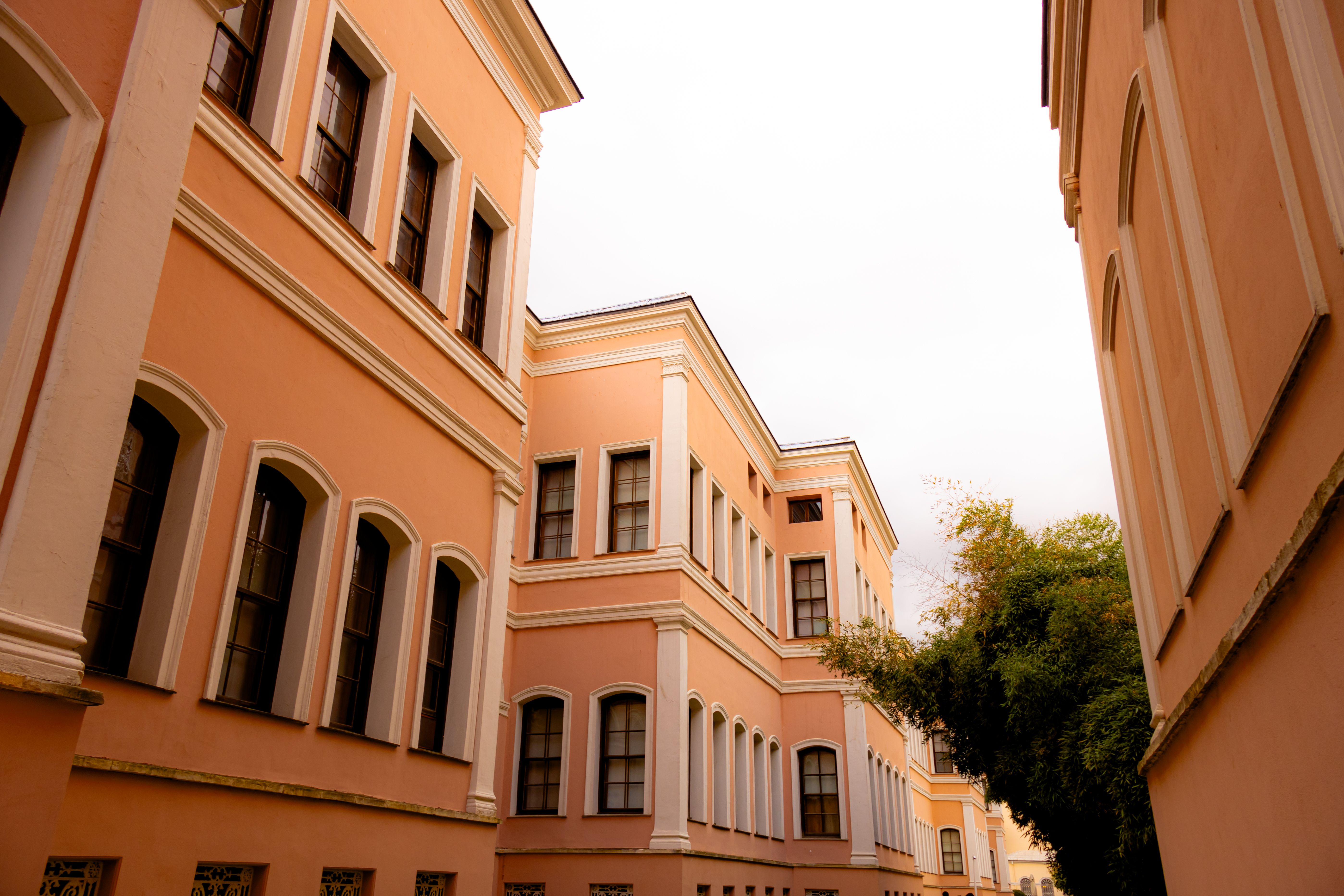 Landmark Wall Photos, Download The BEST Free Landmark Wall Stock Photos ...
