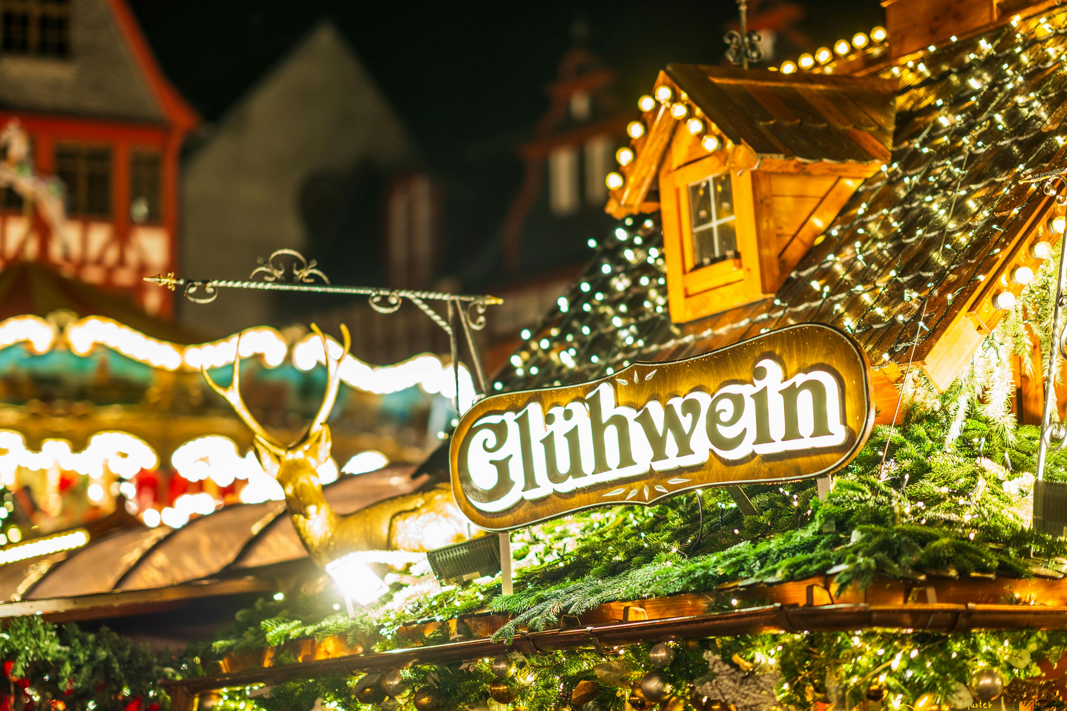 Festive Christmas Market With Gluhwein Stall · Free Stock Photo