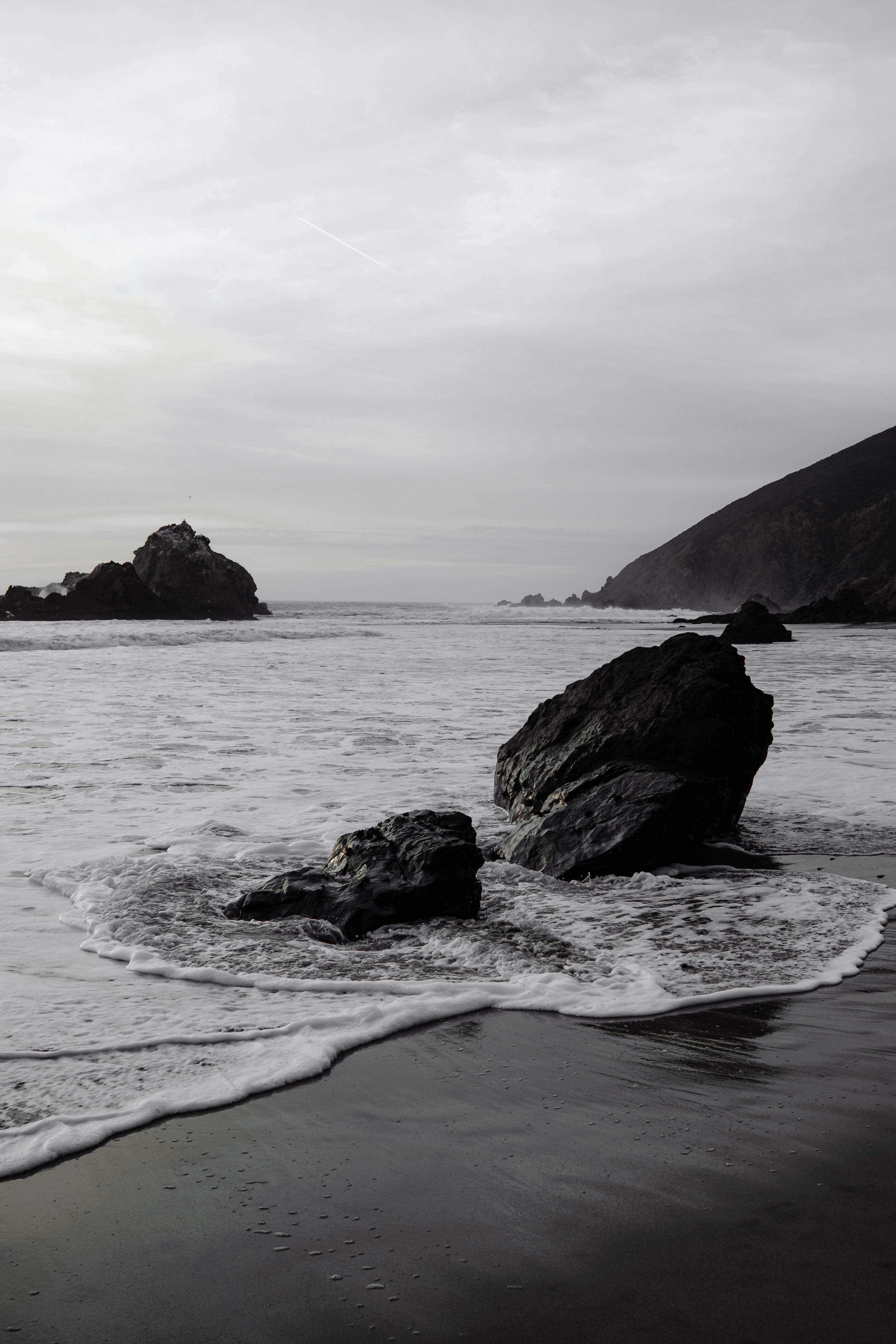 Dramatic Coastal Landscape with Sea Rocks · Free Stock Photo