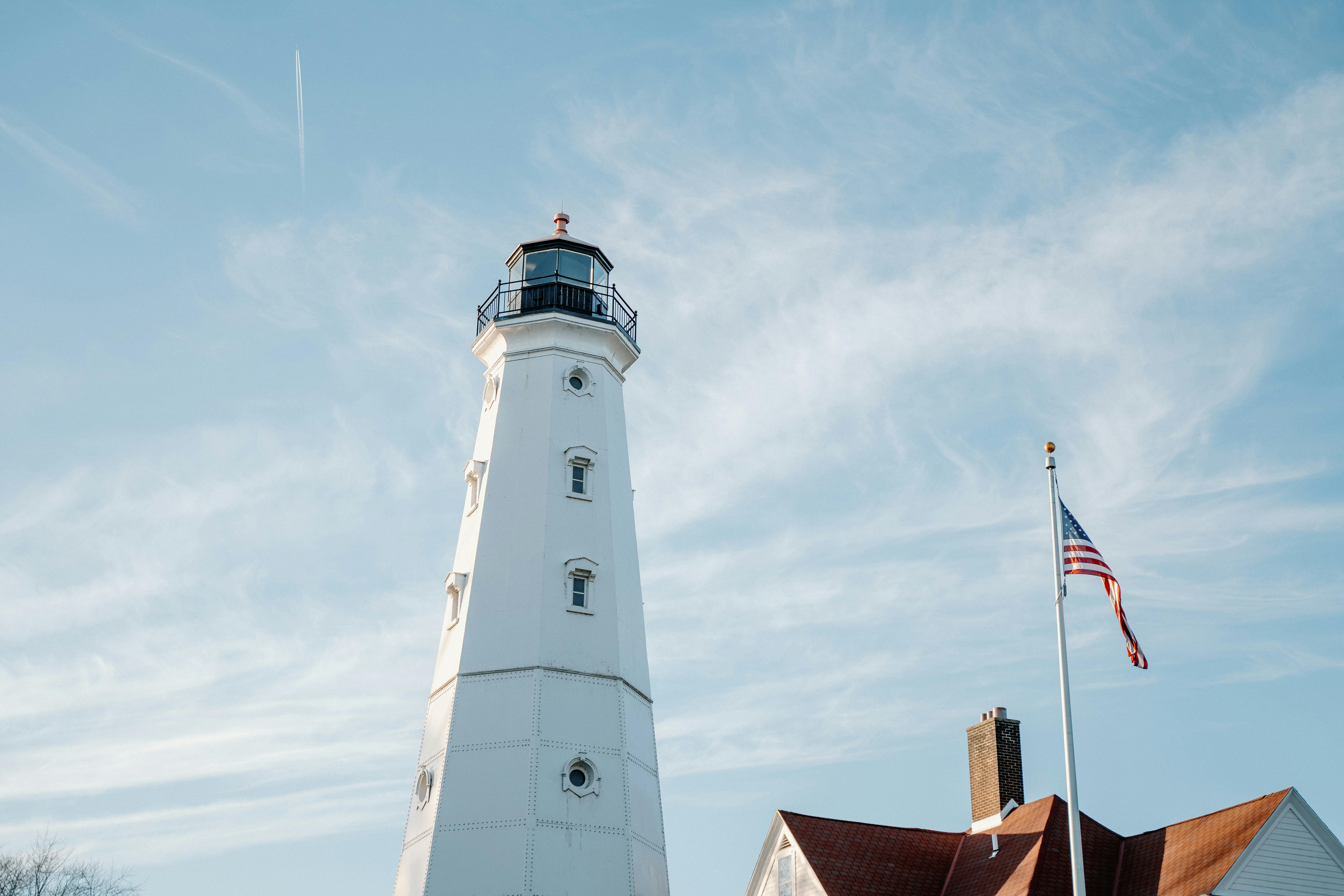 Milwaukee North Point Lighthouse with Blue Sky · Free Stock Photo