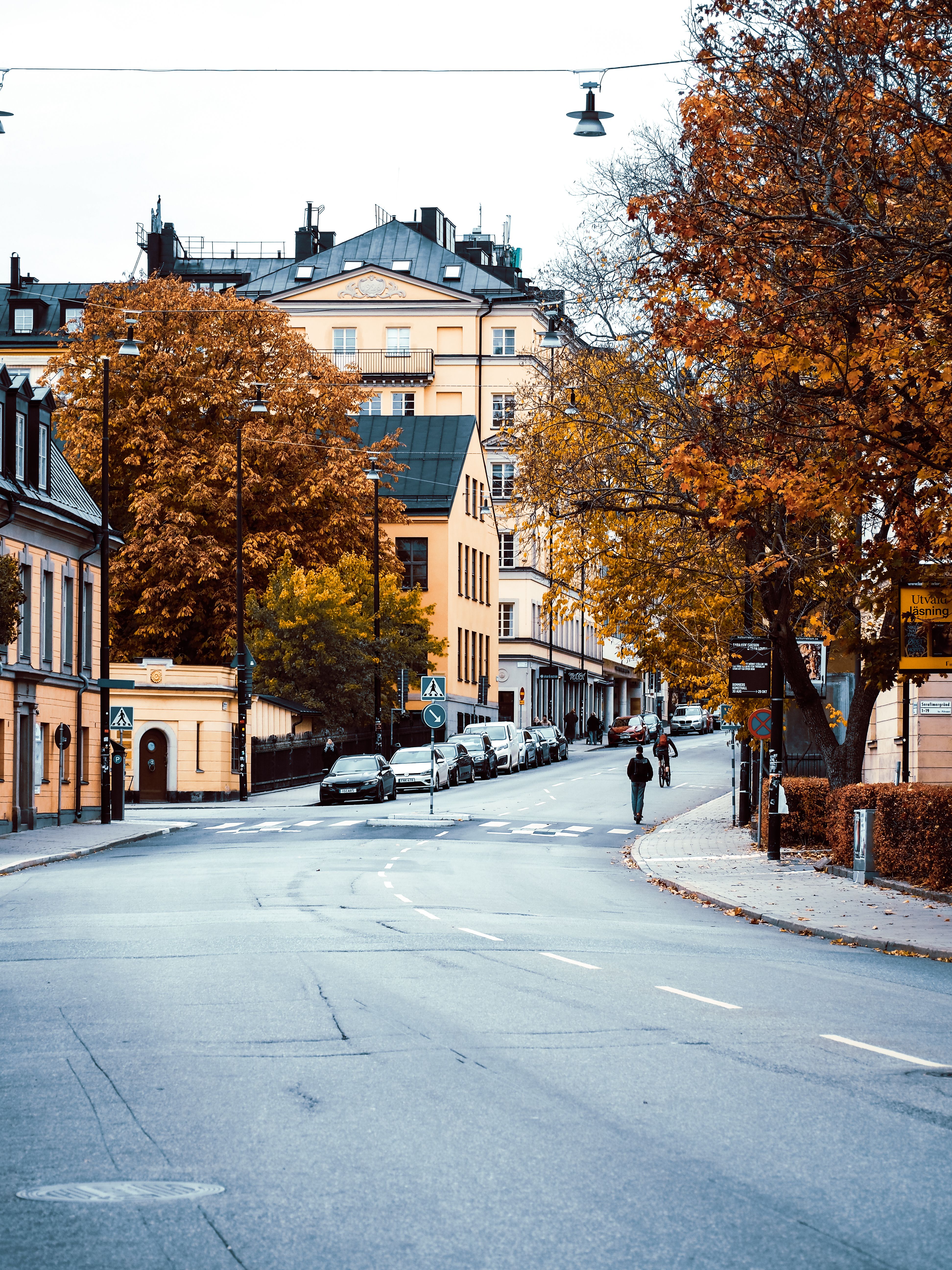 Autumn Street Scene in Stockholm City Center · Free Stock Photo