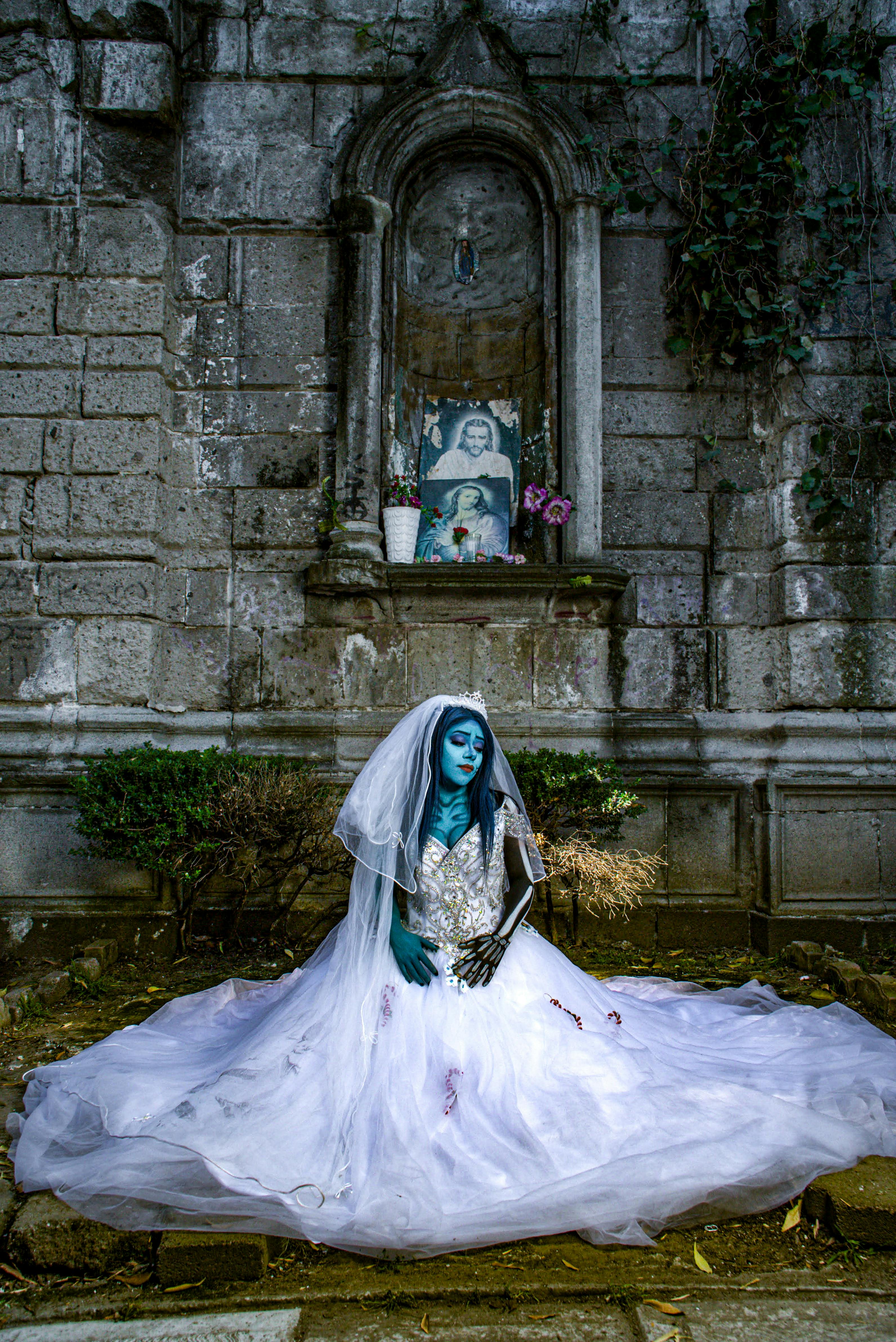 Ethereal Bride in Gothic Cemetery Setting · Free Stock Photo