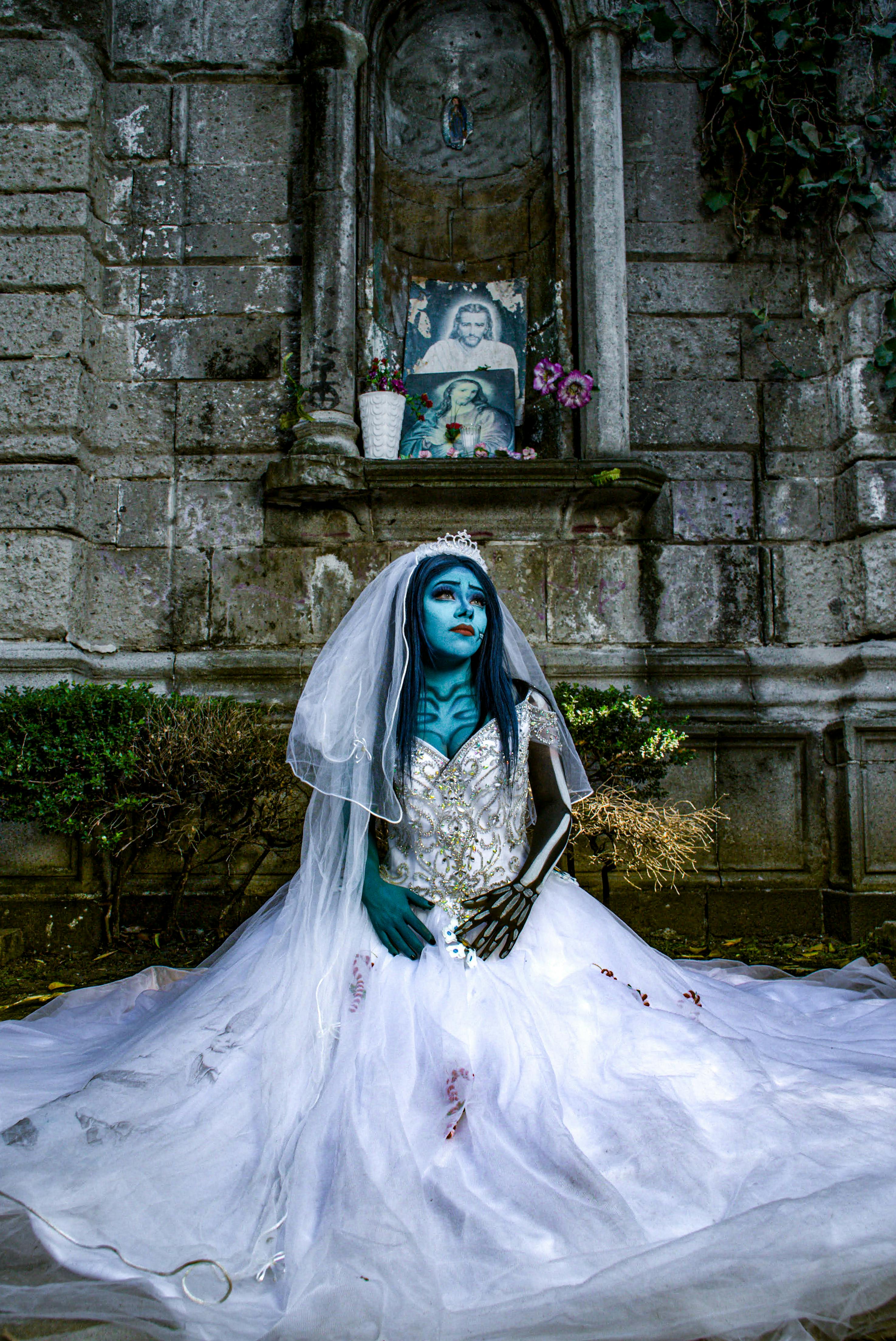 Gothic Blue Bride in Cemetery Setting · Free Stock Photo