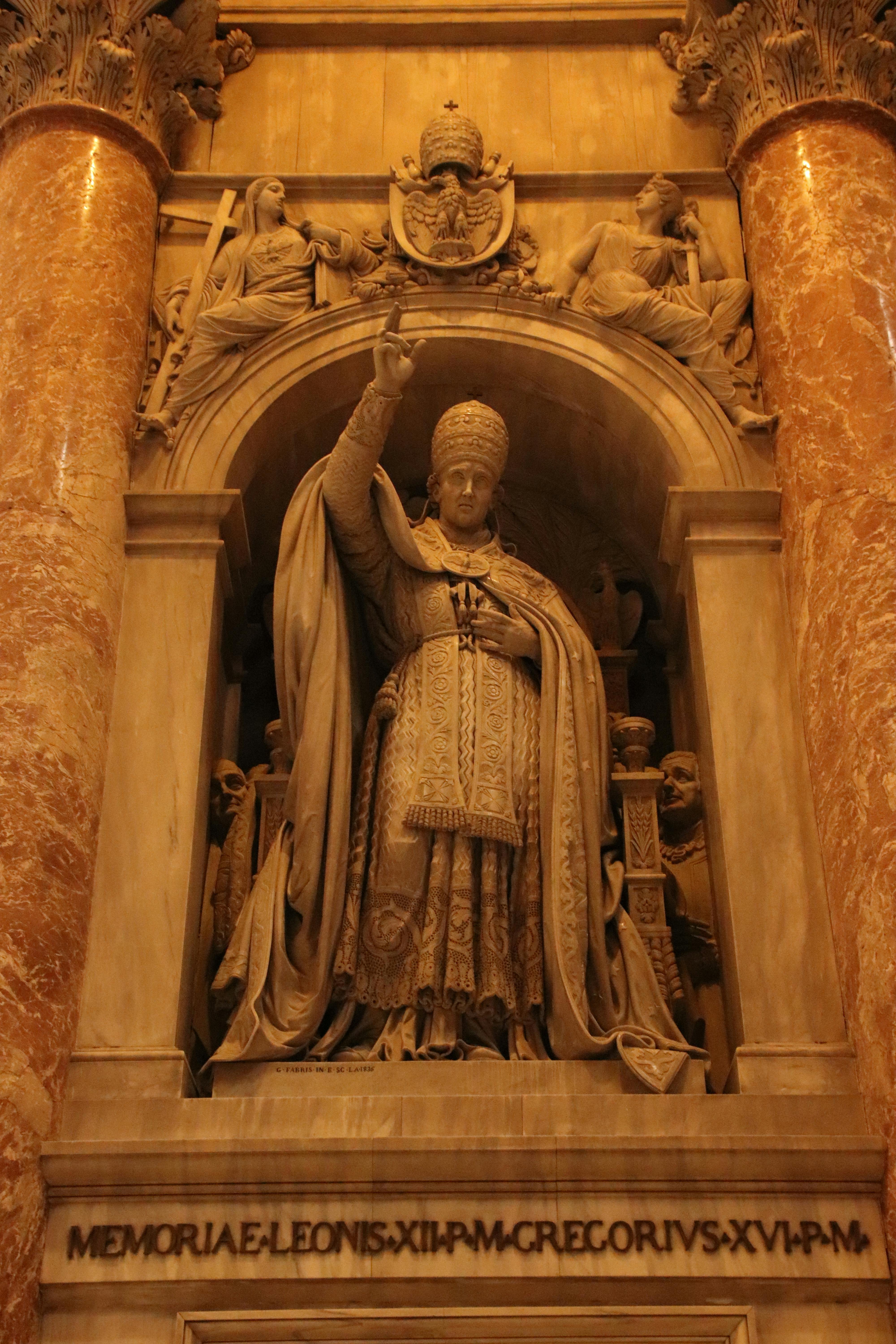 Intricate Vatican Statue Inside St. Peter's Basilica · Free Stock Photo