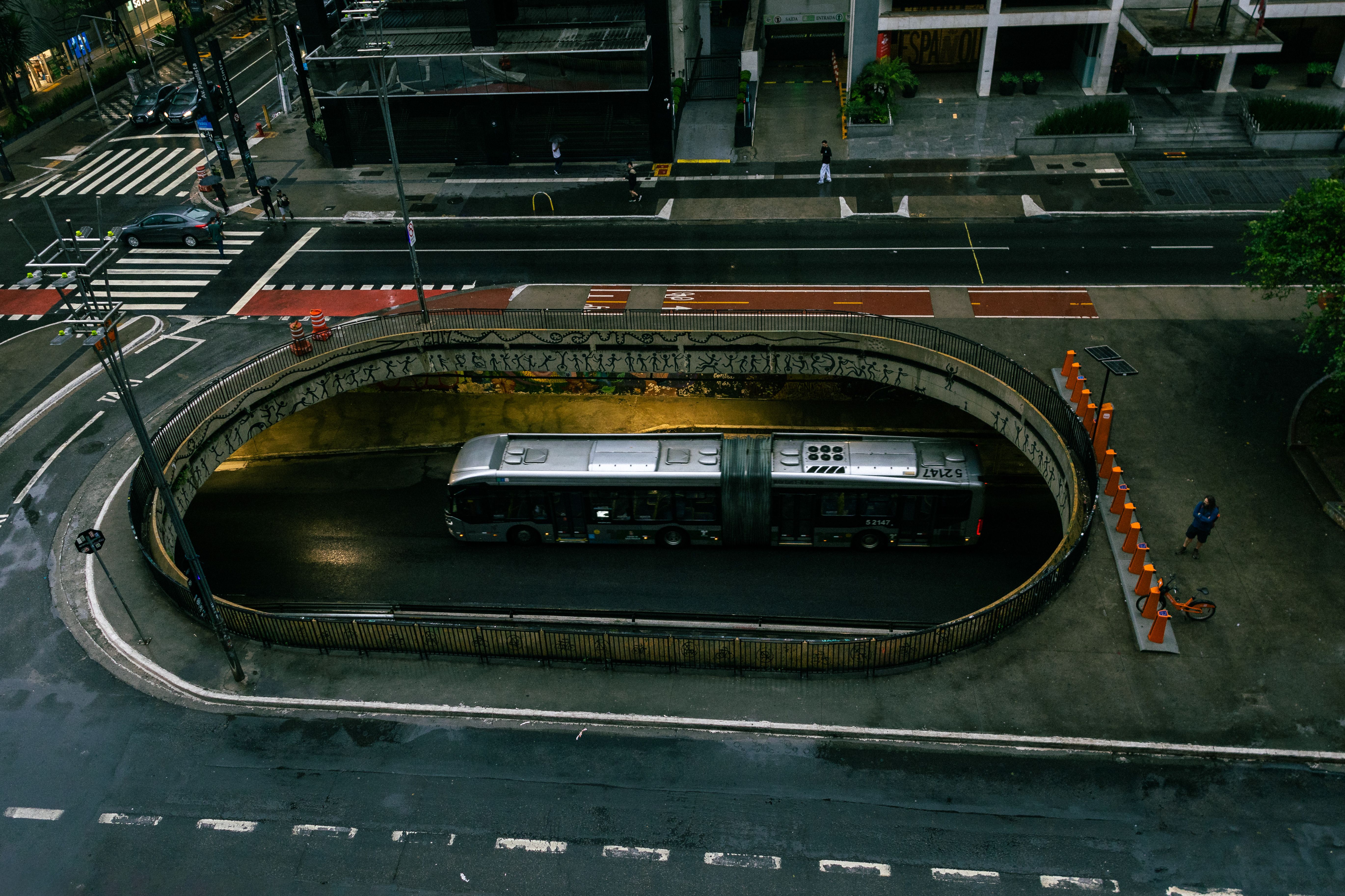 Bus Tunnel Photos, Download The BEST Free Bus Tunnel Stock Photos & HD ...
