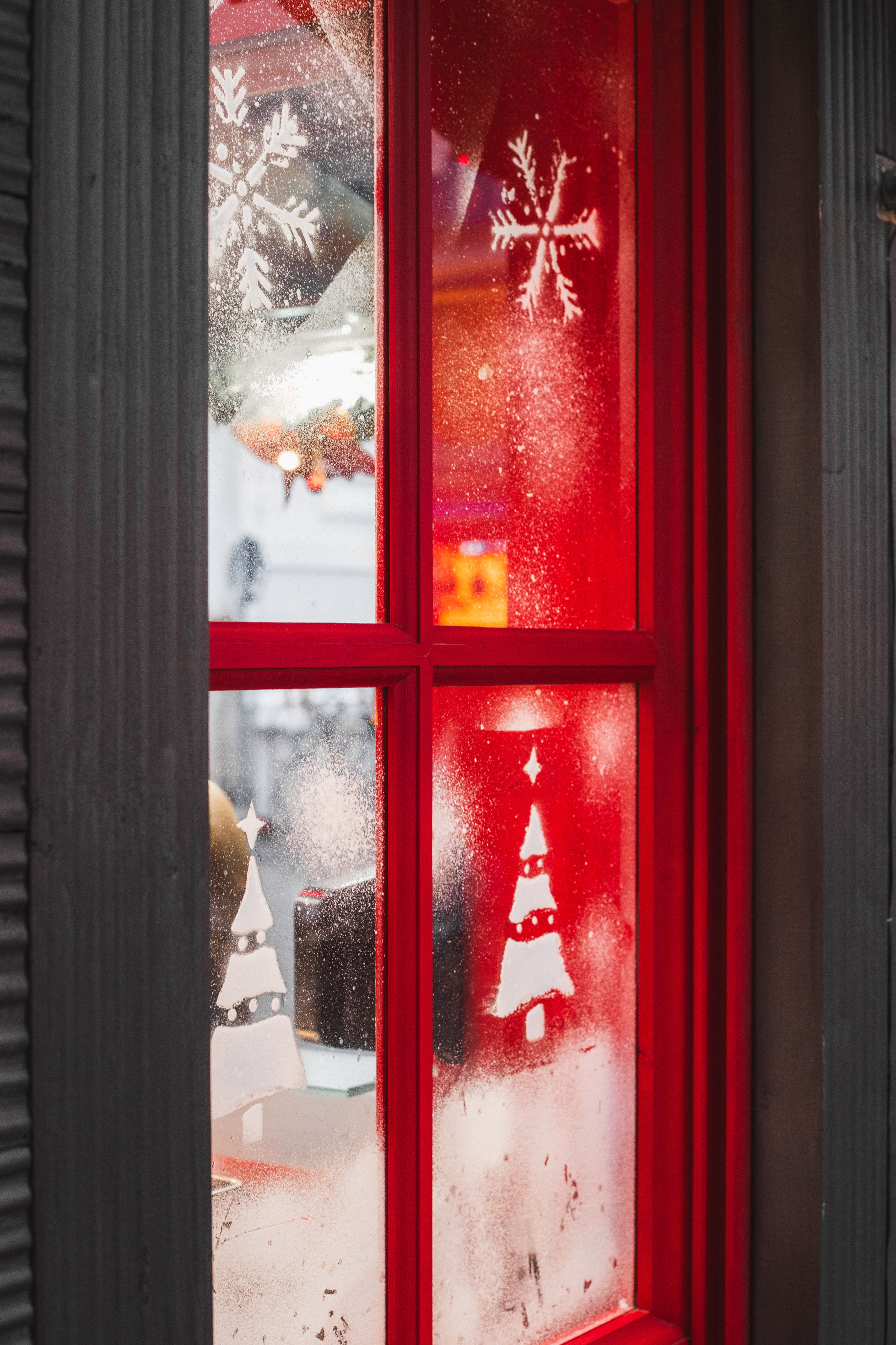 Festive Christmas Window Display in Munich · Free Stock Photo