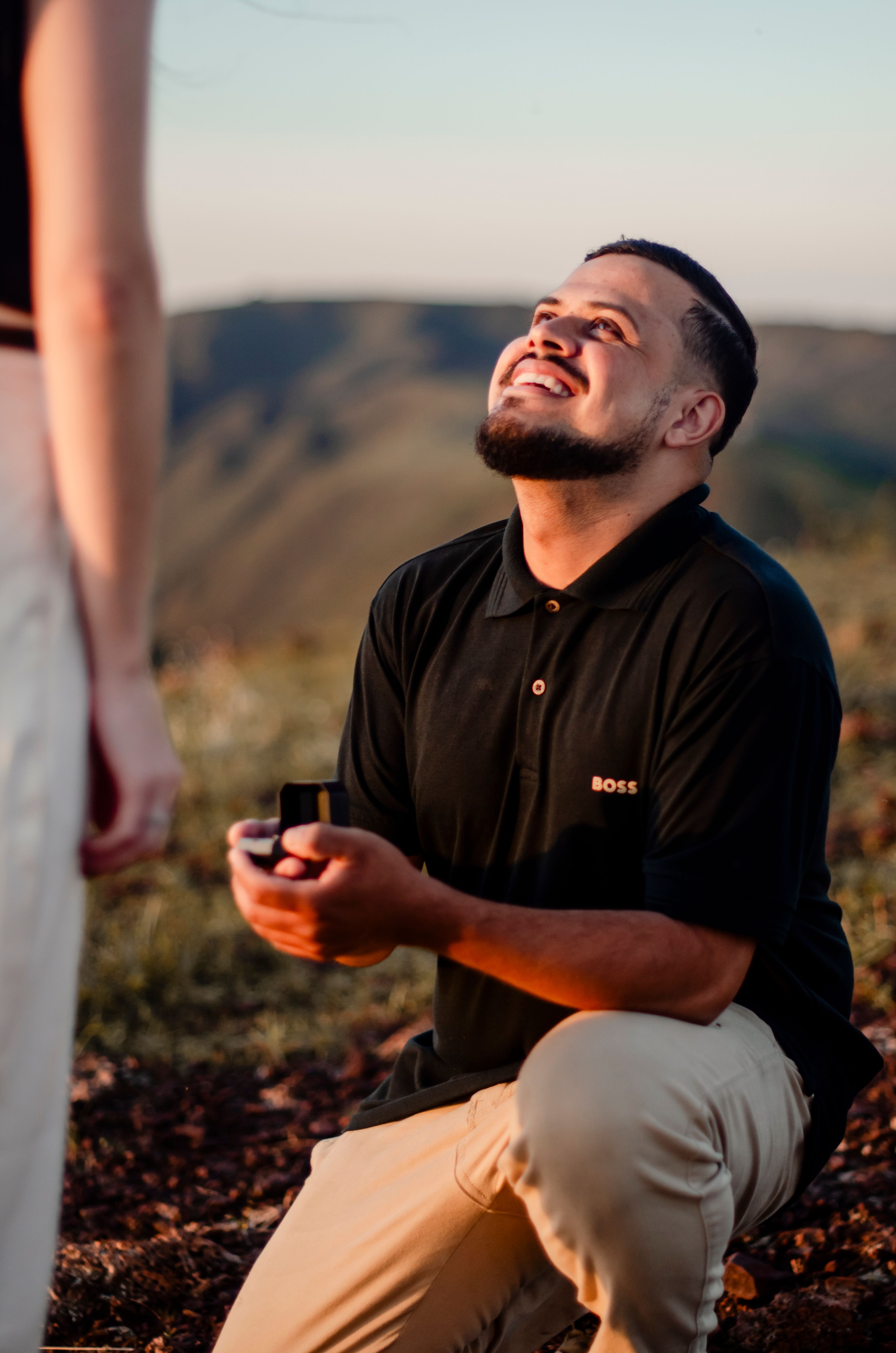 Romantic Outdoor Marriage Proposal at Sunset · Free Stock Photo