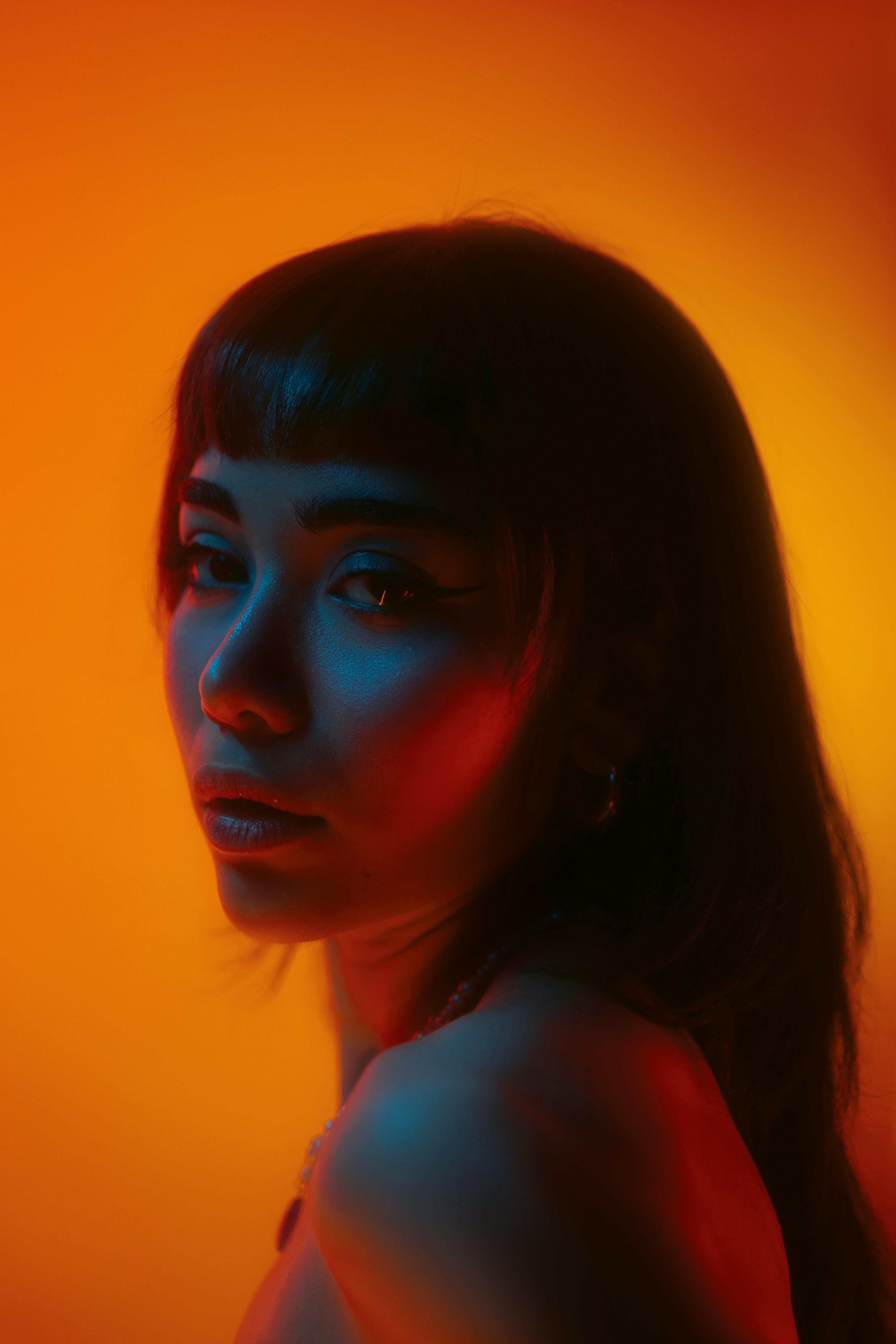 Moody Portrait with Dramatic Lighting Effects · Free Stock Photo