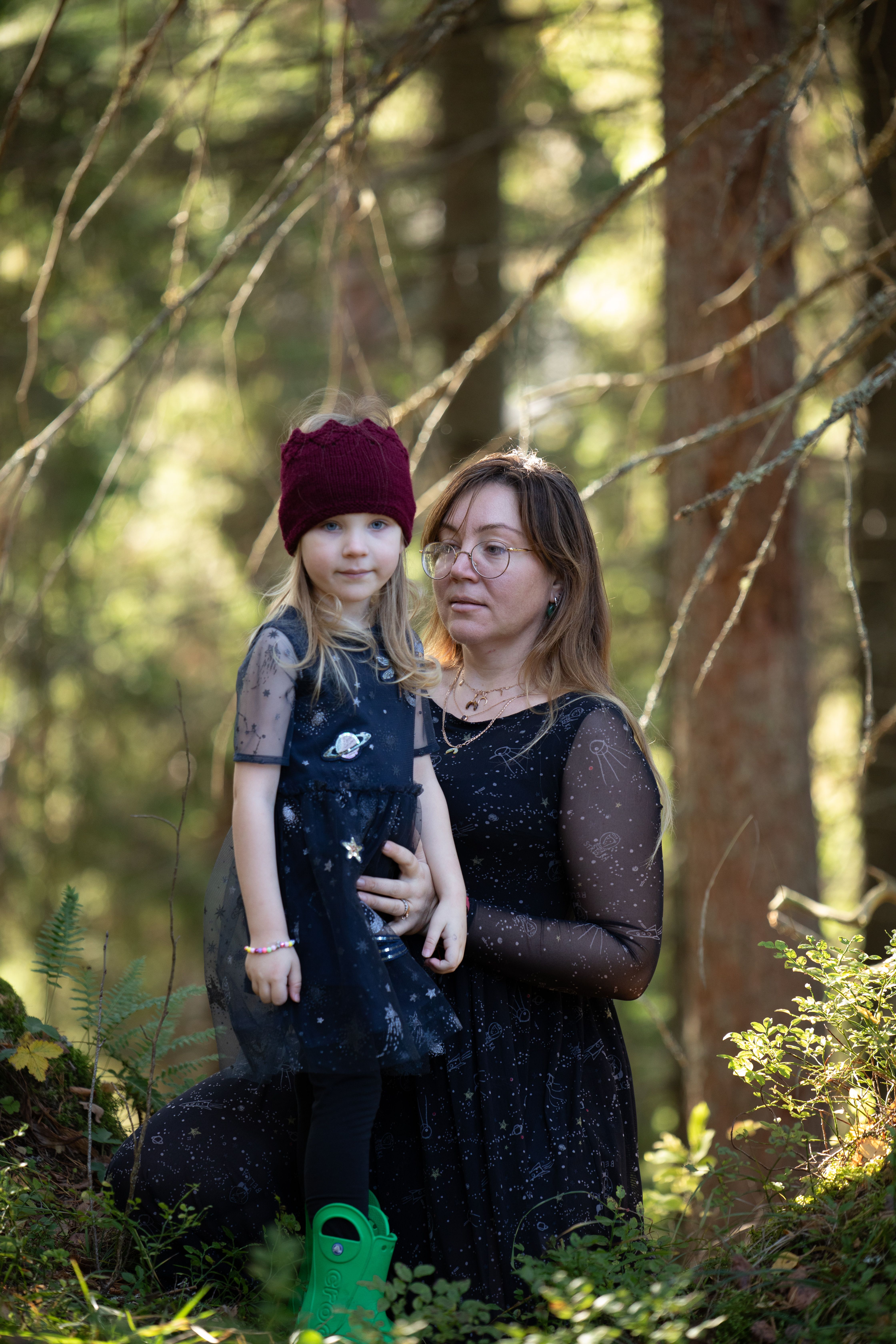 Mother and Daughter in Enchanted Forest Setting · Free Stock Photo