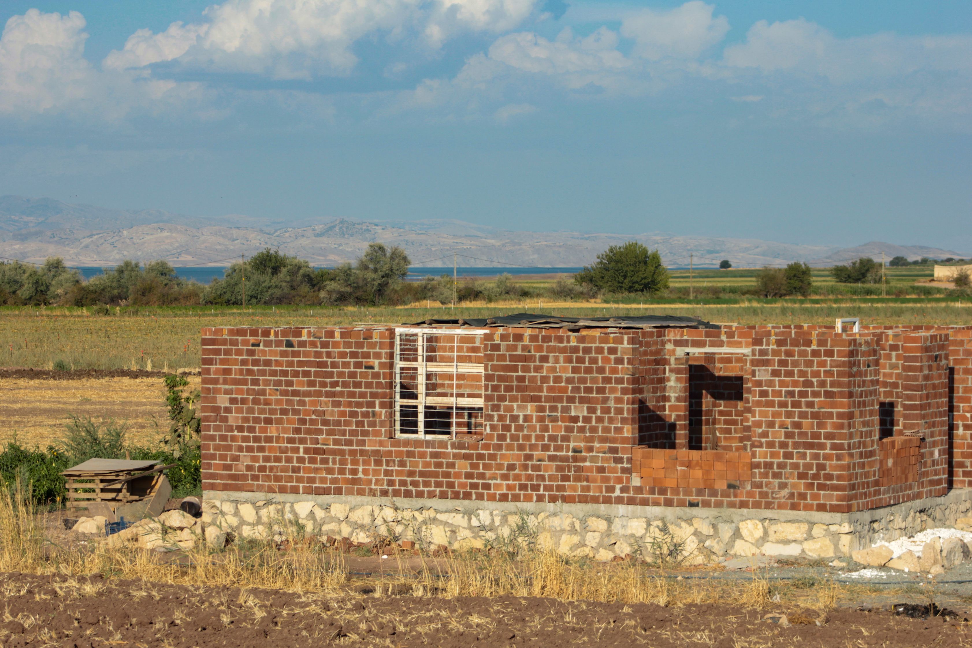 Red Brick Structure in Rural Erzurum · Free Stock Photo