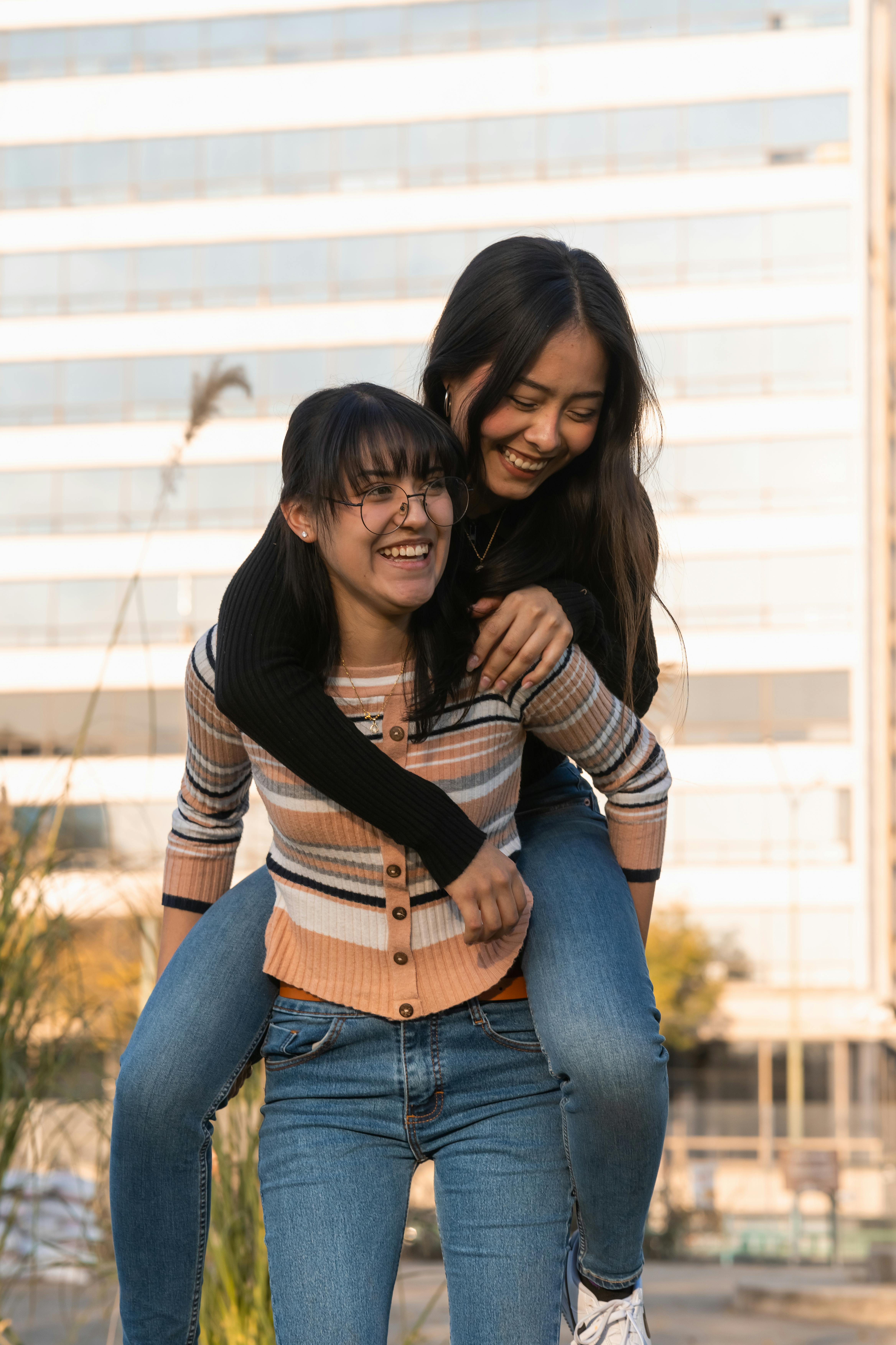 Lovesick Teens Photos, Download The BEST Free Lovesick Teens Stock ...