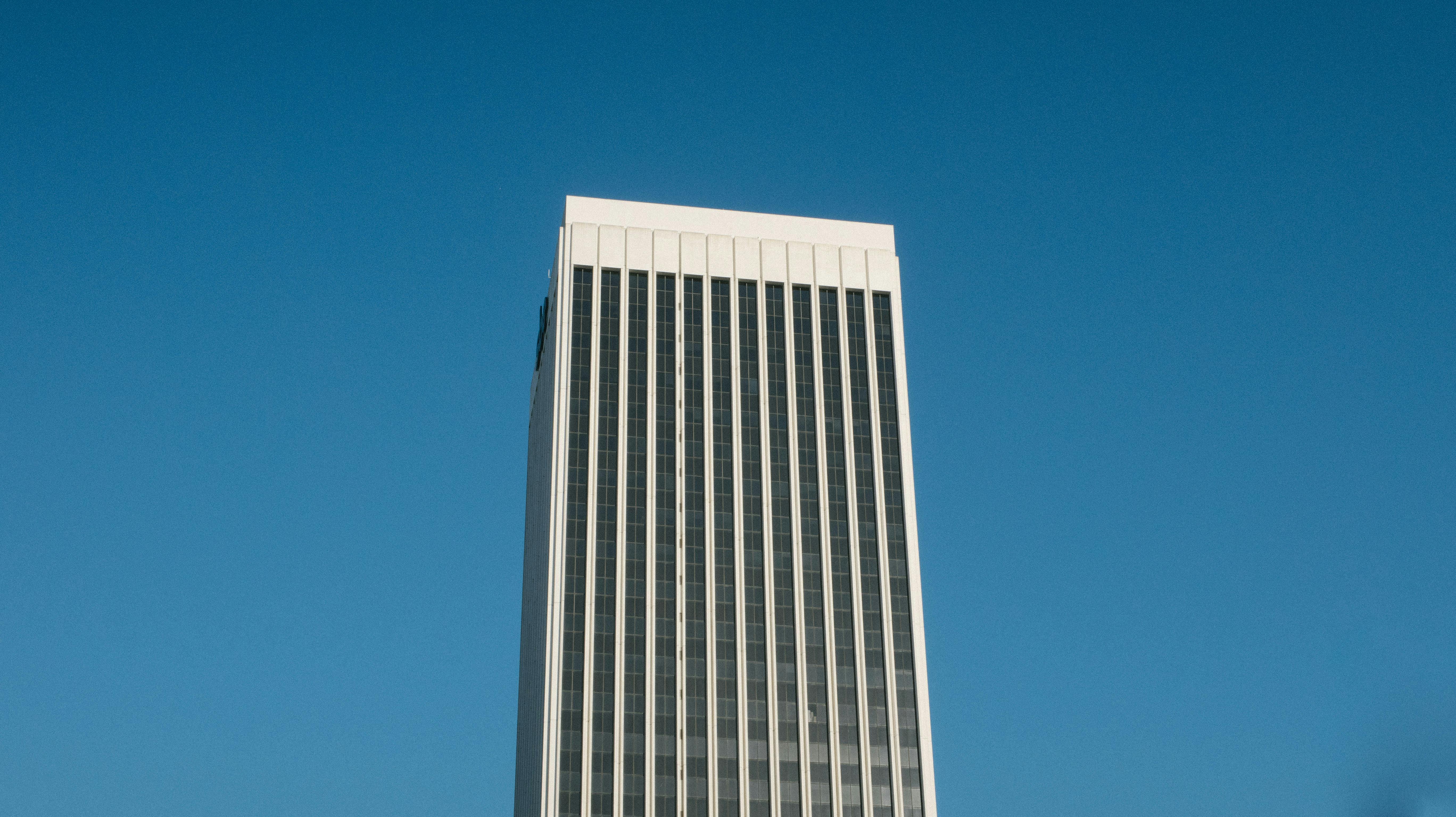 White High-rise Building · Free Stock Photo