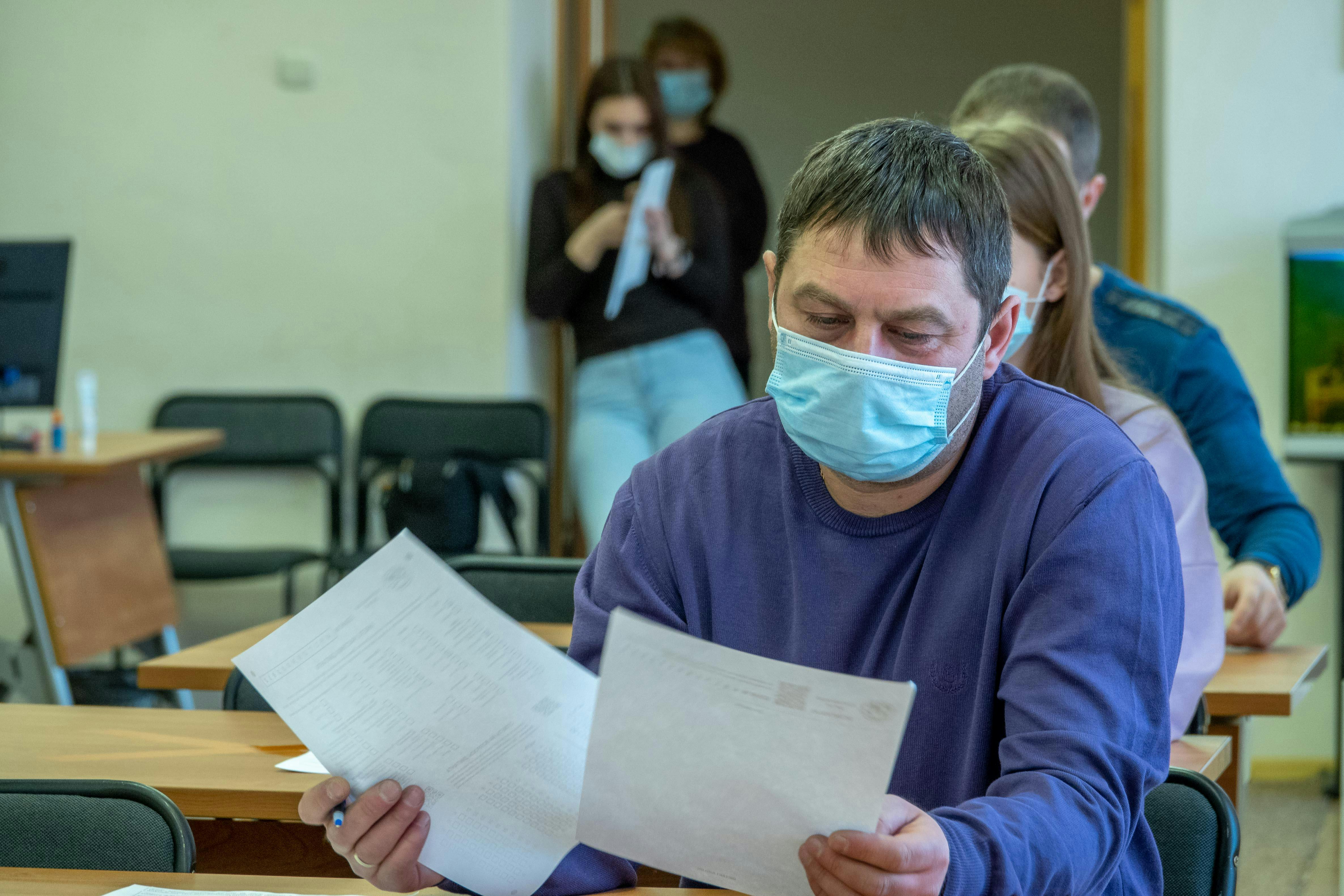 Assignment Masks Photos, Download The BEST Free Assignment Masks Stock ...