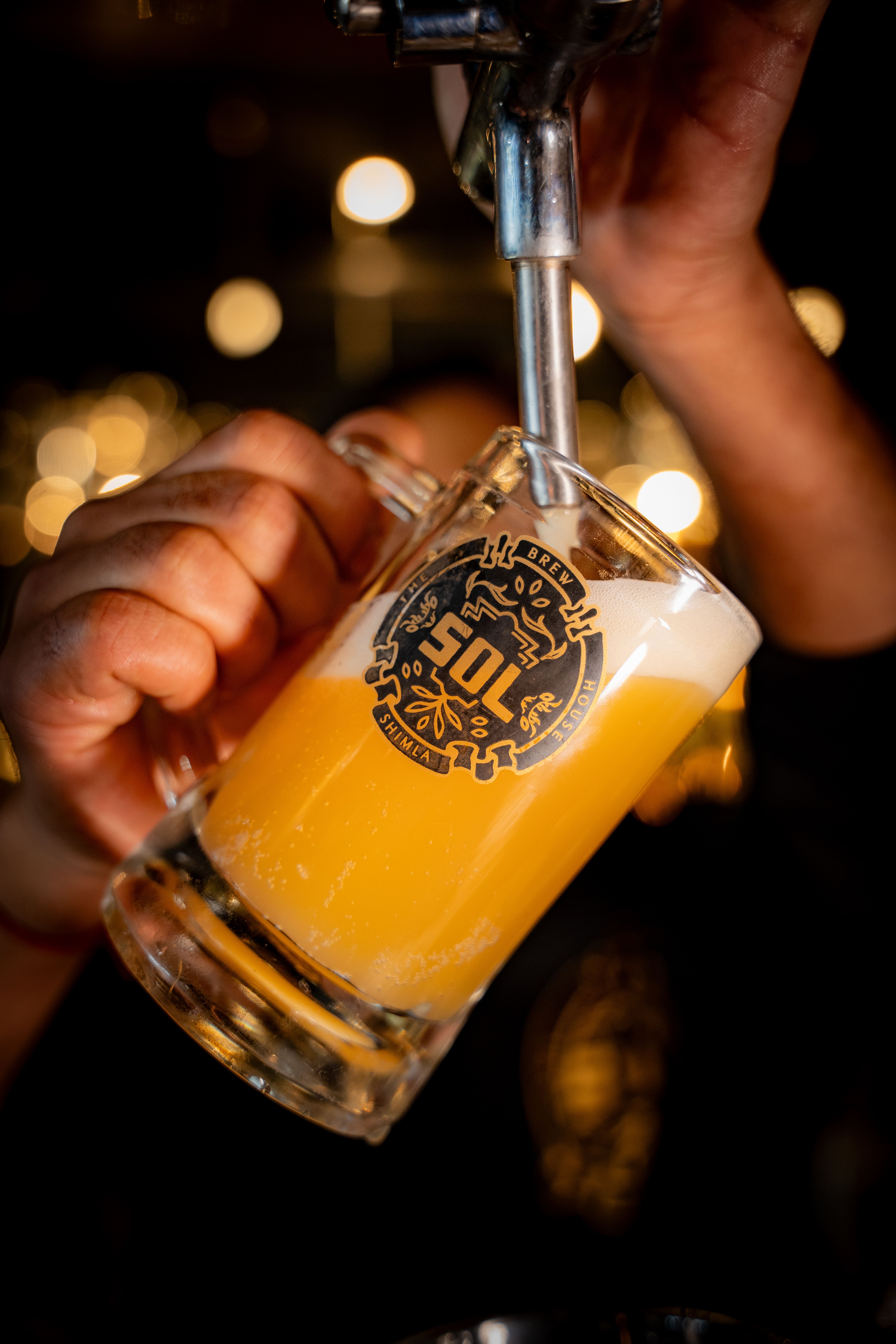 Close-up of Fresh Draft Beer Being Poured · Free Stock Photo