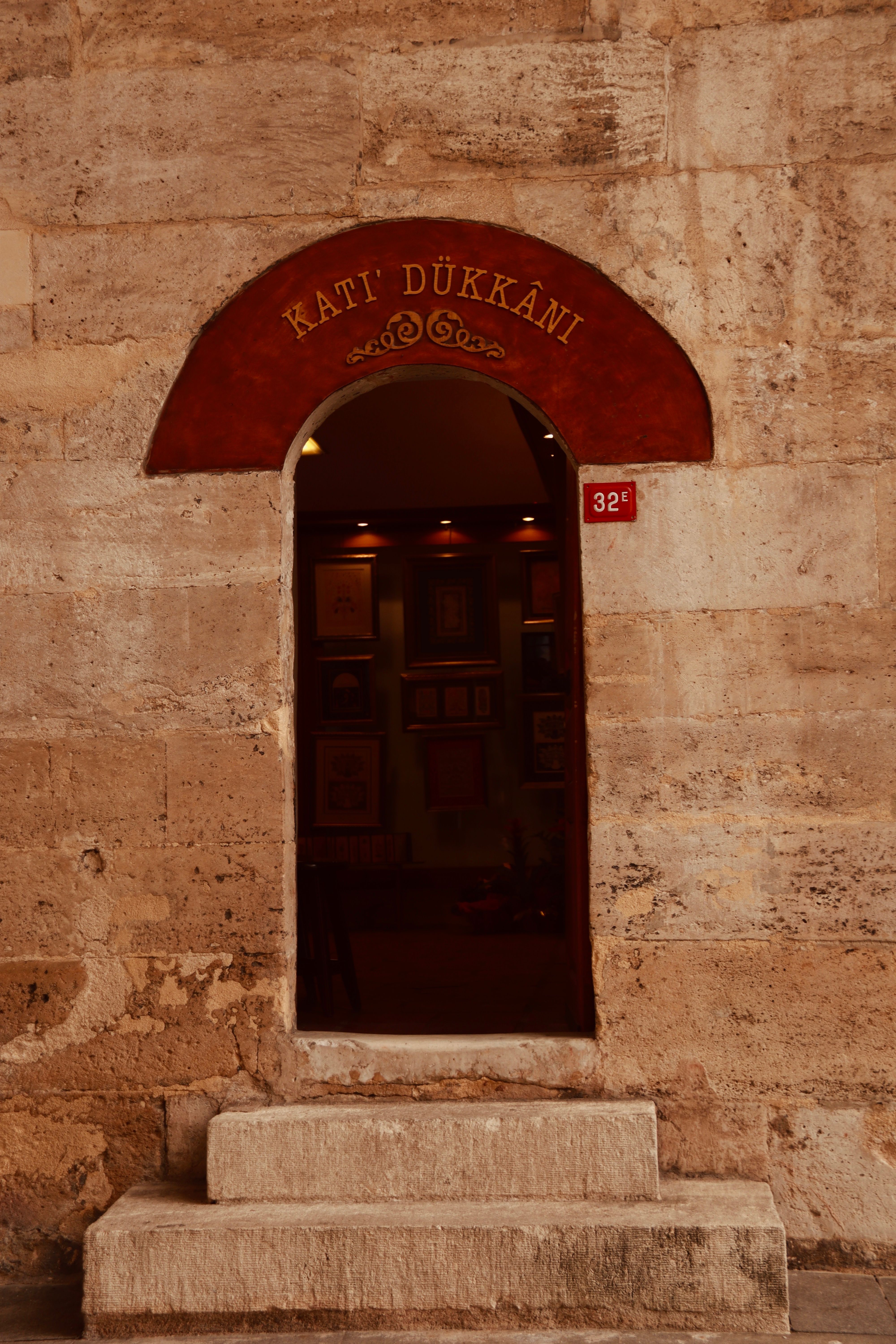 Historic Stone Doorway with Arch in Warm Light · Free Stock Photo