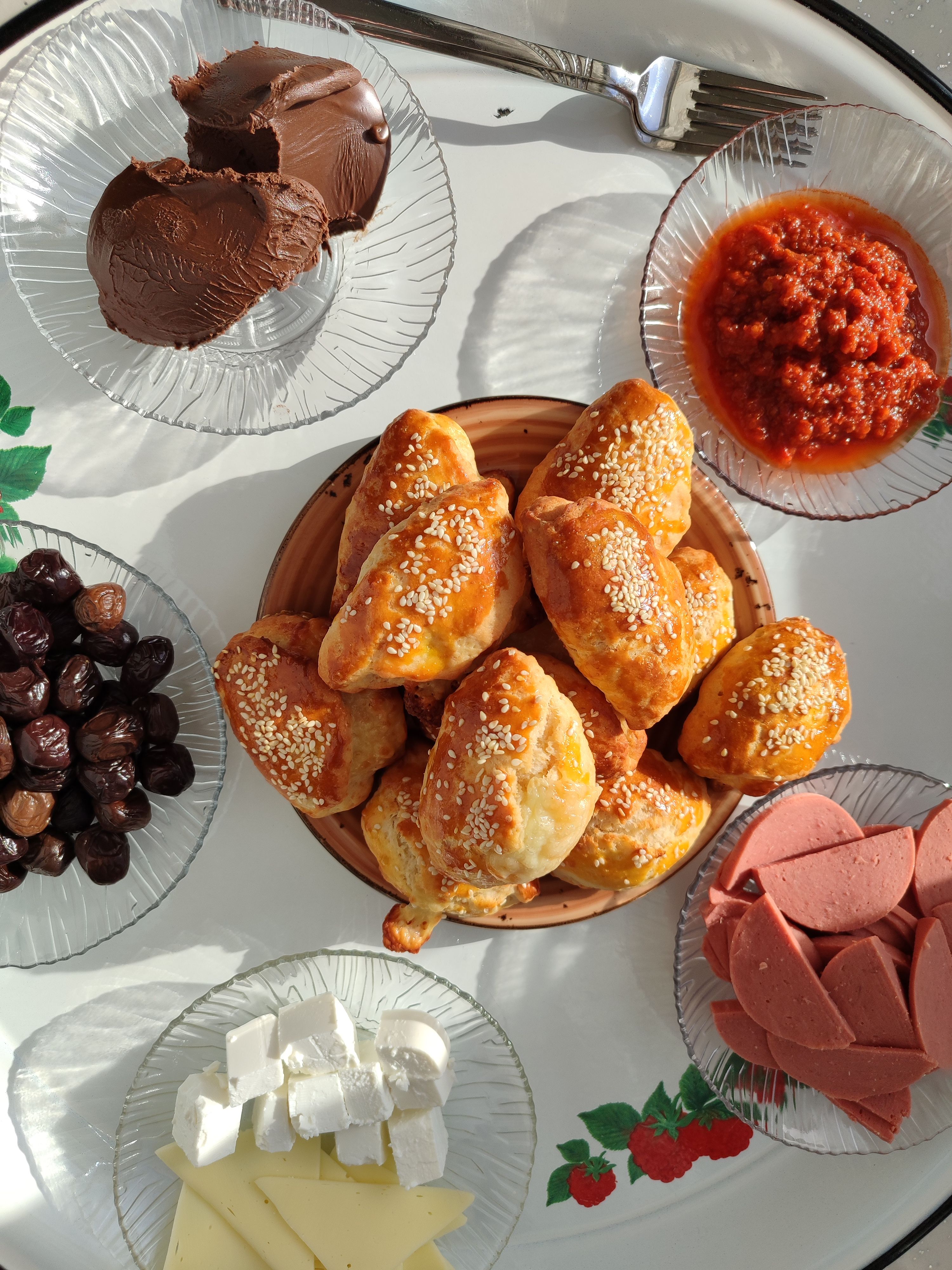Assorted Breakfast Platter with Pastry and Spreads · Free Stock Photo