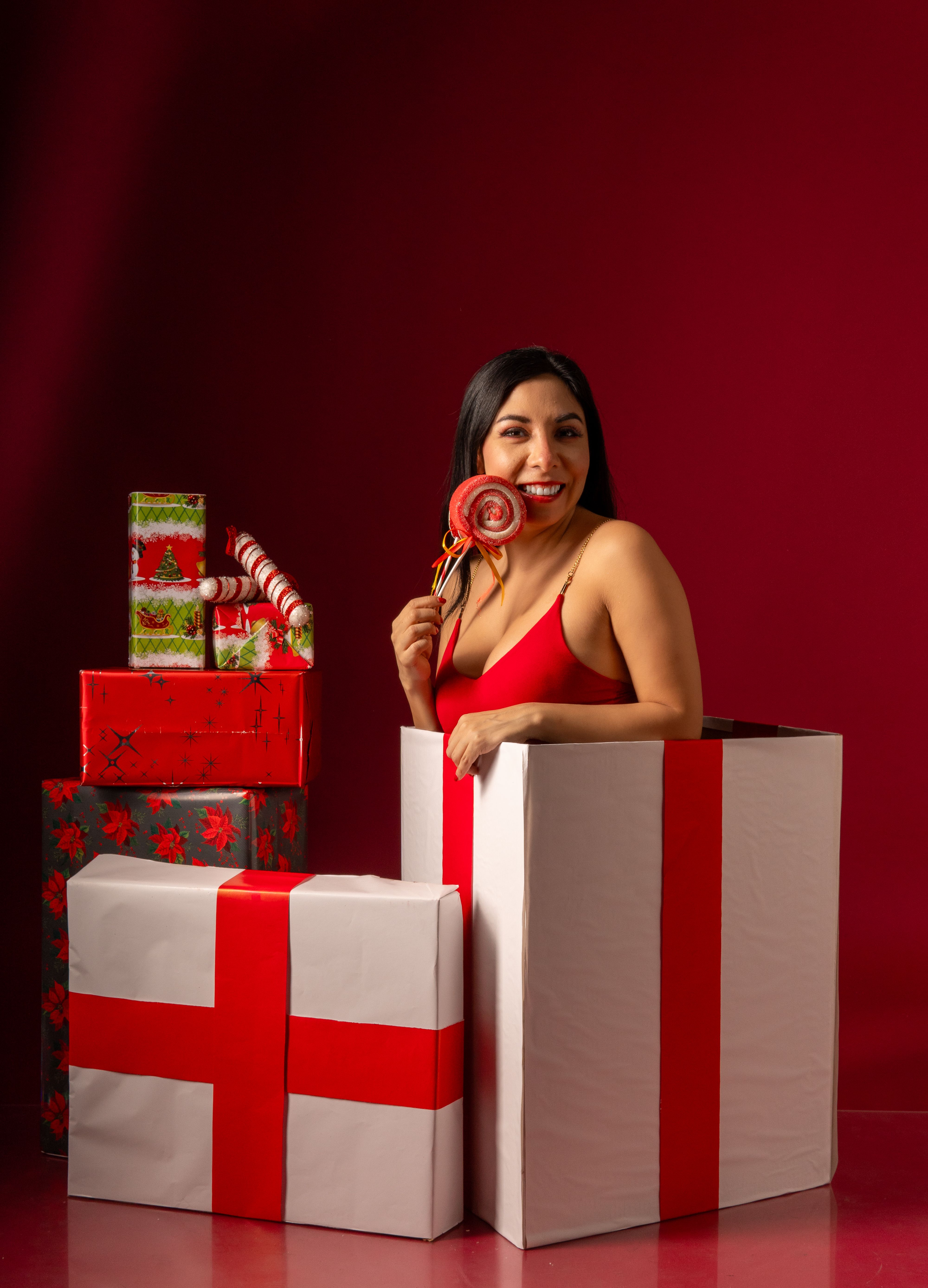Standing In Box Photos, Download The BEST Free Standing In Box Stock ...
