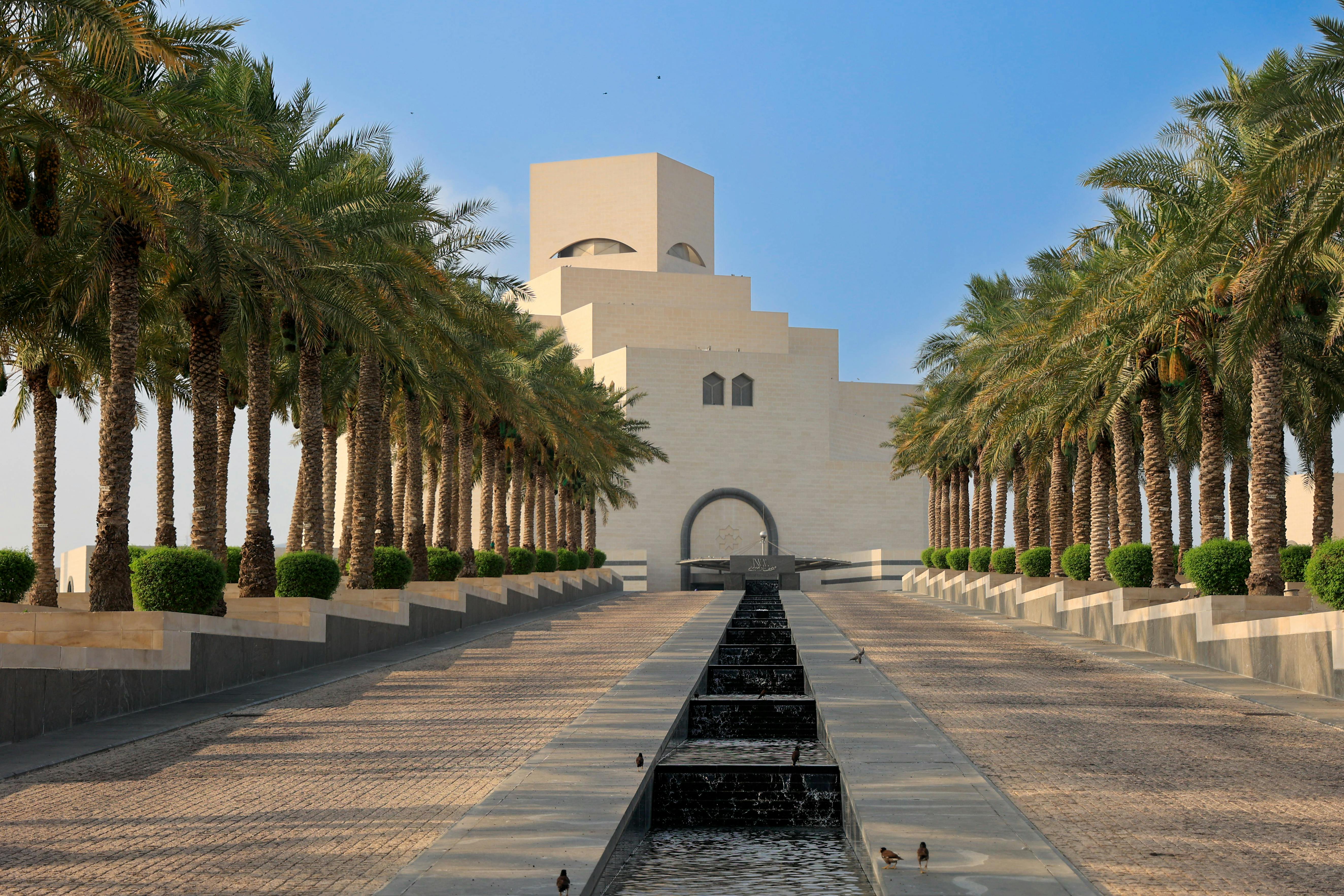 Museum of Islamic Art in Doha with Palm Trees · Free Stock Photo
