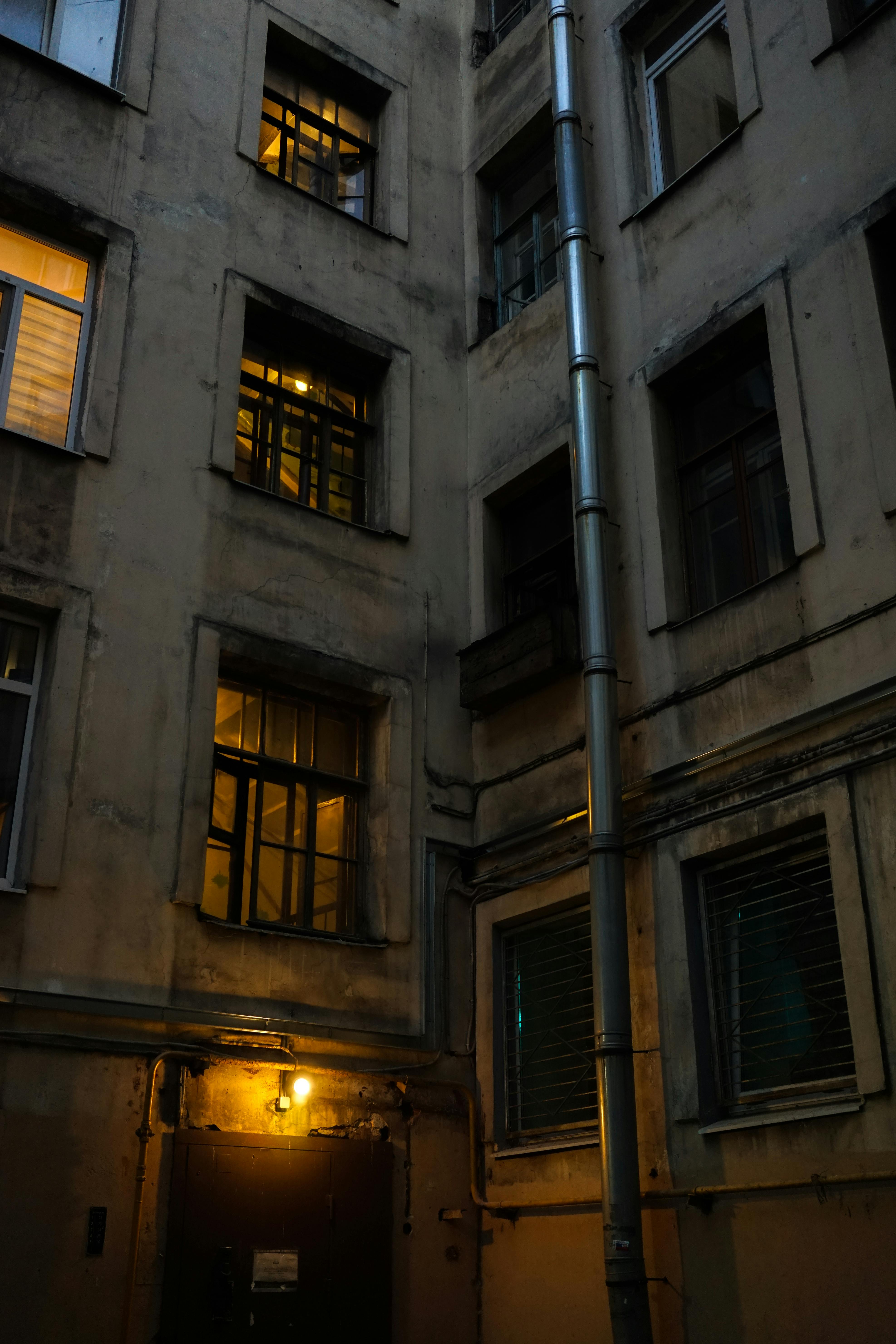Moody Evening Urban Courtyard Scene · Free Stock Photo