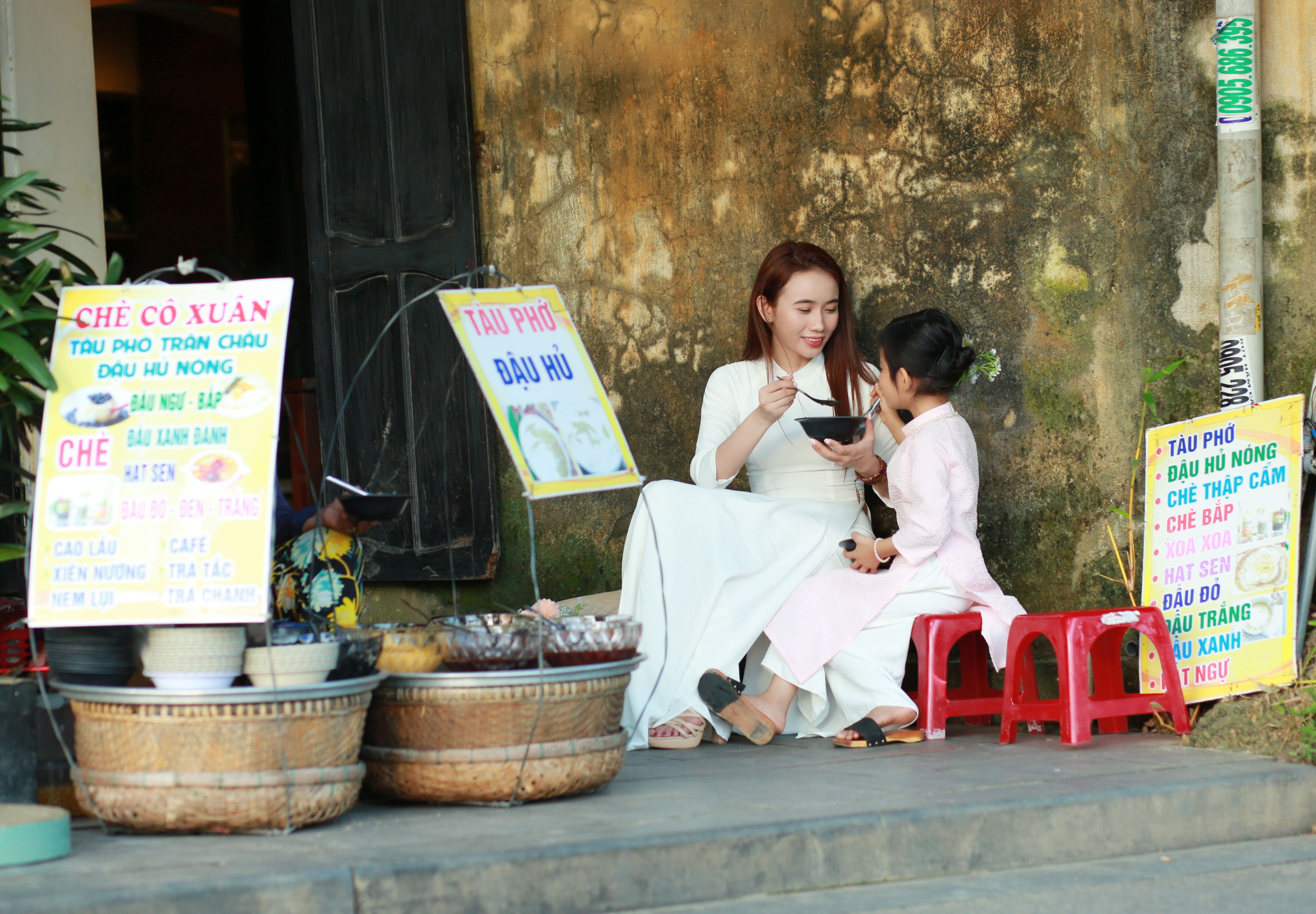 Signs In Vietnamese Photos, Download The BEST Free Signs In Vietnamese ...