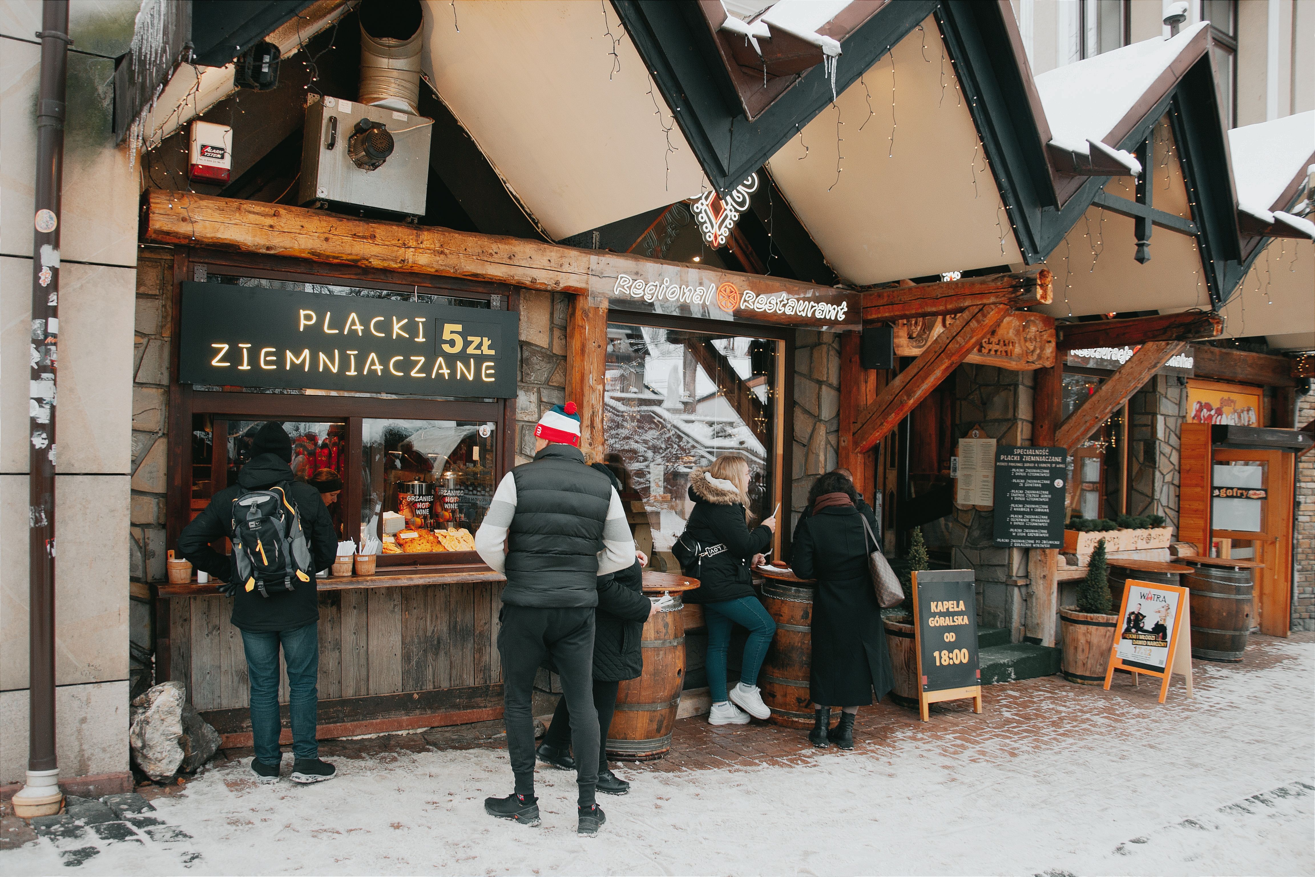 Zakopane Winter Street Food Stall Scene · Free Stock Photo