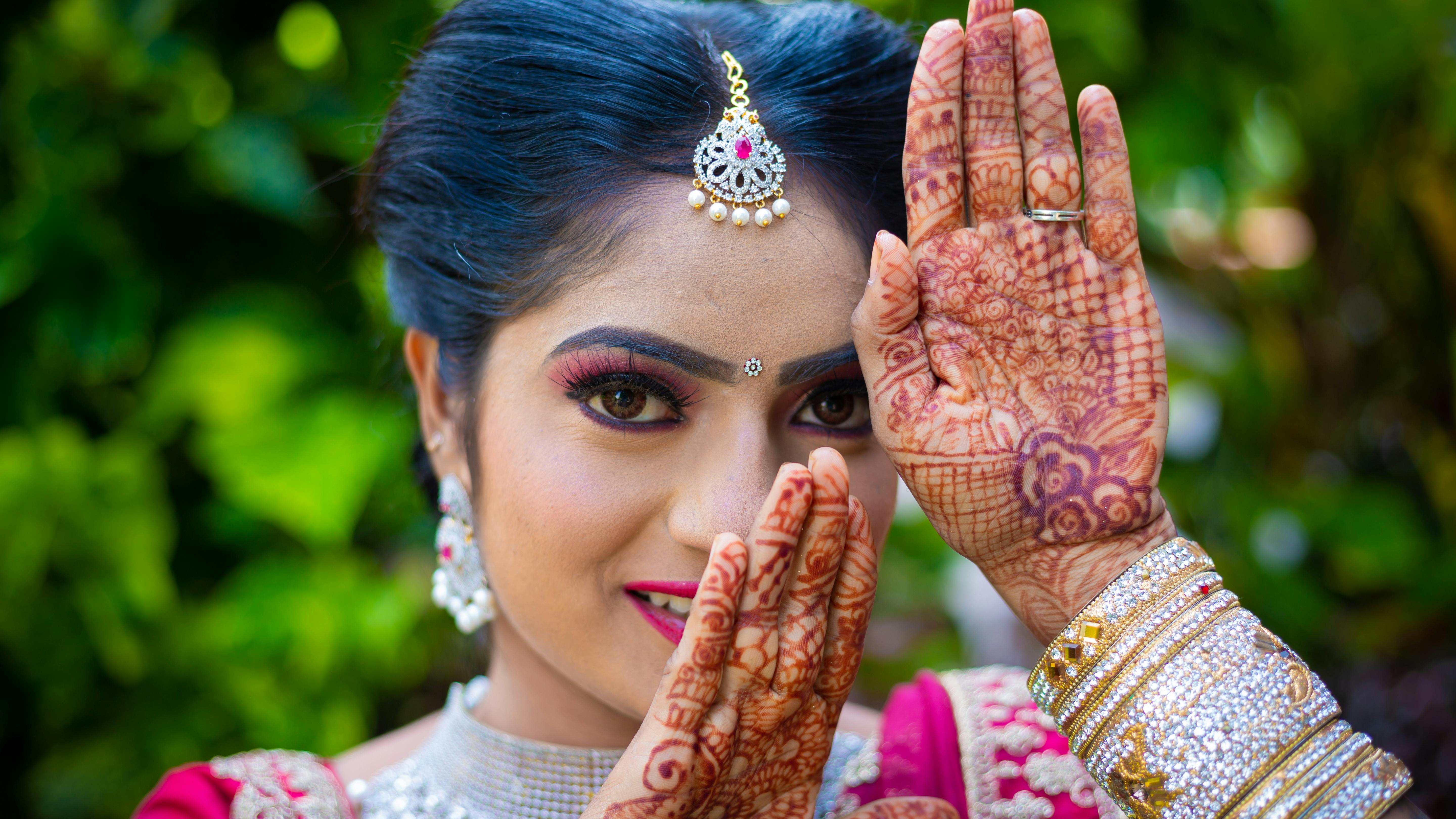 Traditional Bridal Henna Art Close-Up · Free Stock Photo