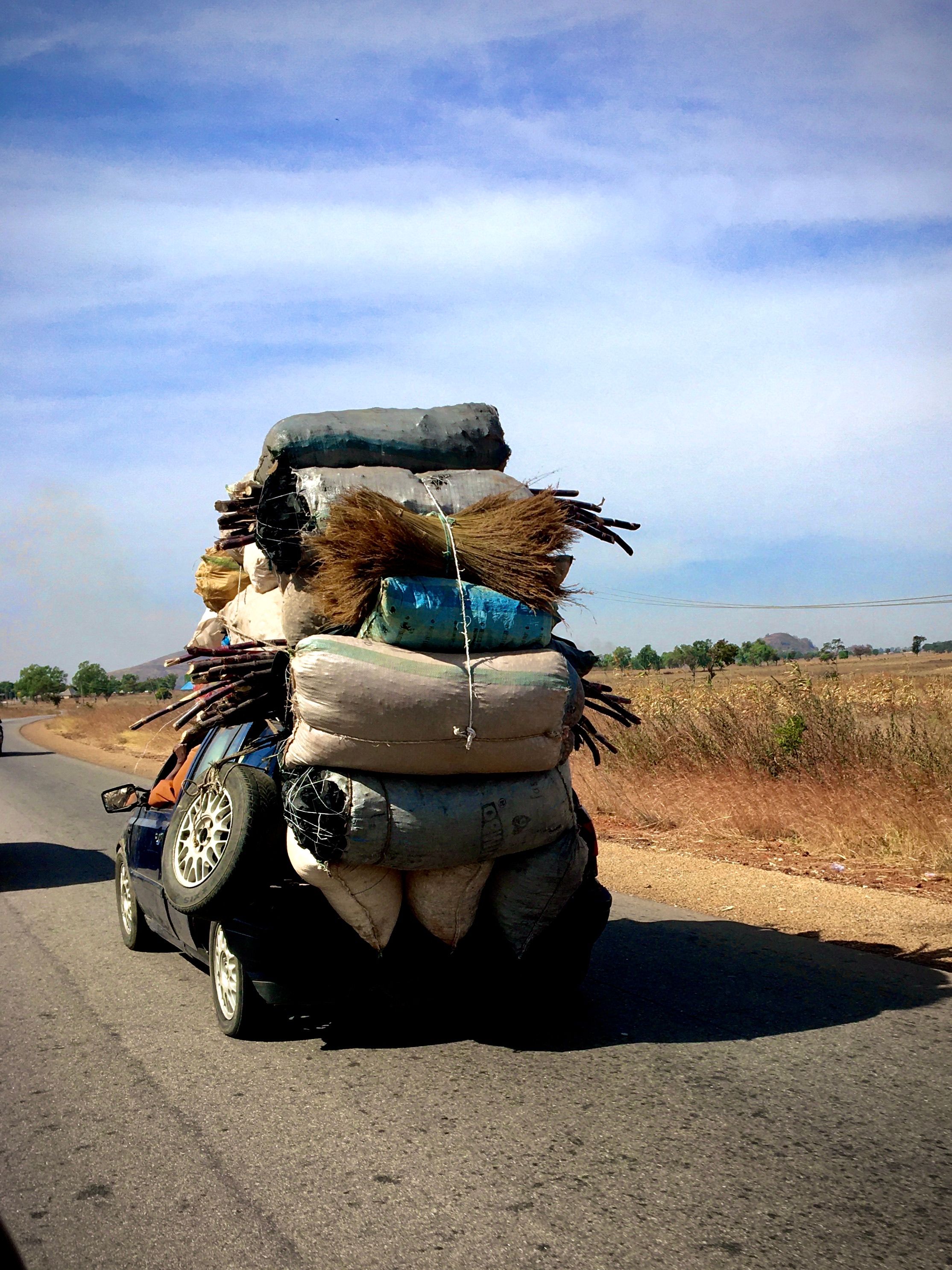 Overloaded Vehicle on Jos Road, Nigeria · Free Stock Photo