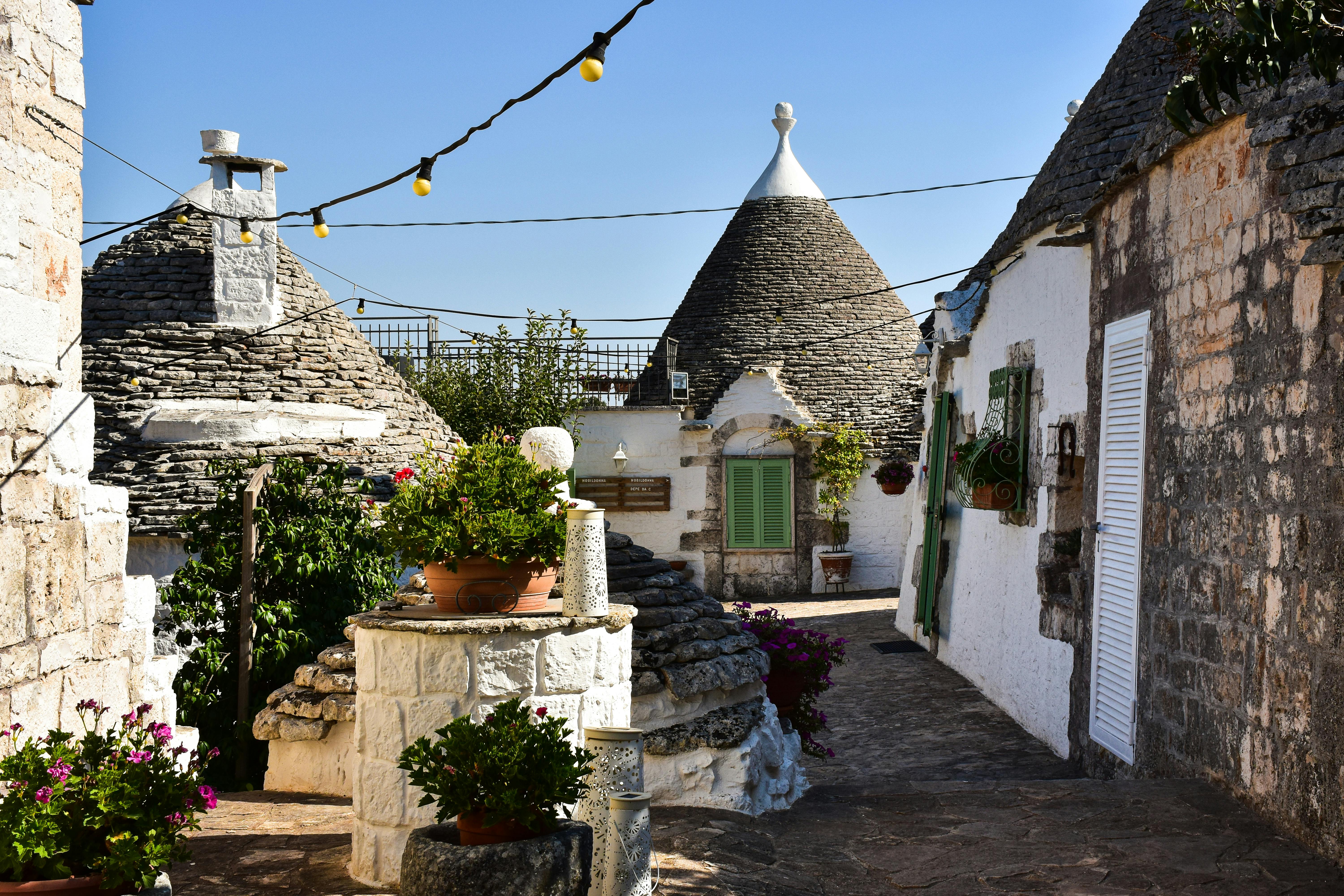 Charming Trulli Houses in Alberobello, Italy · Free Stock Photo