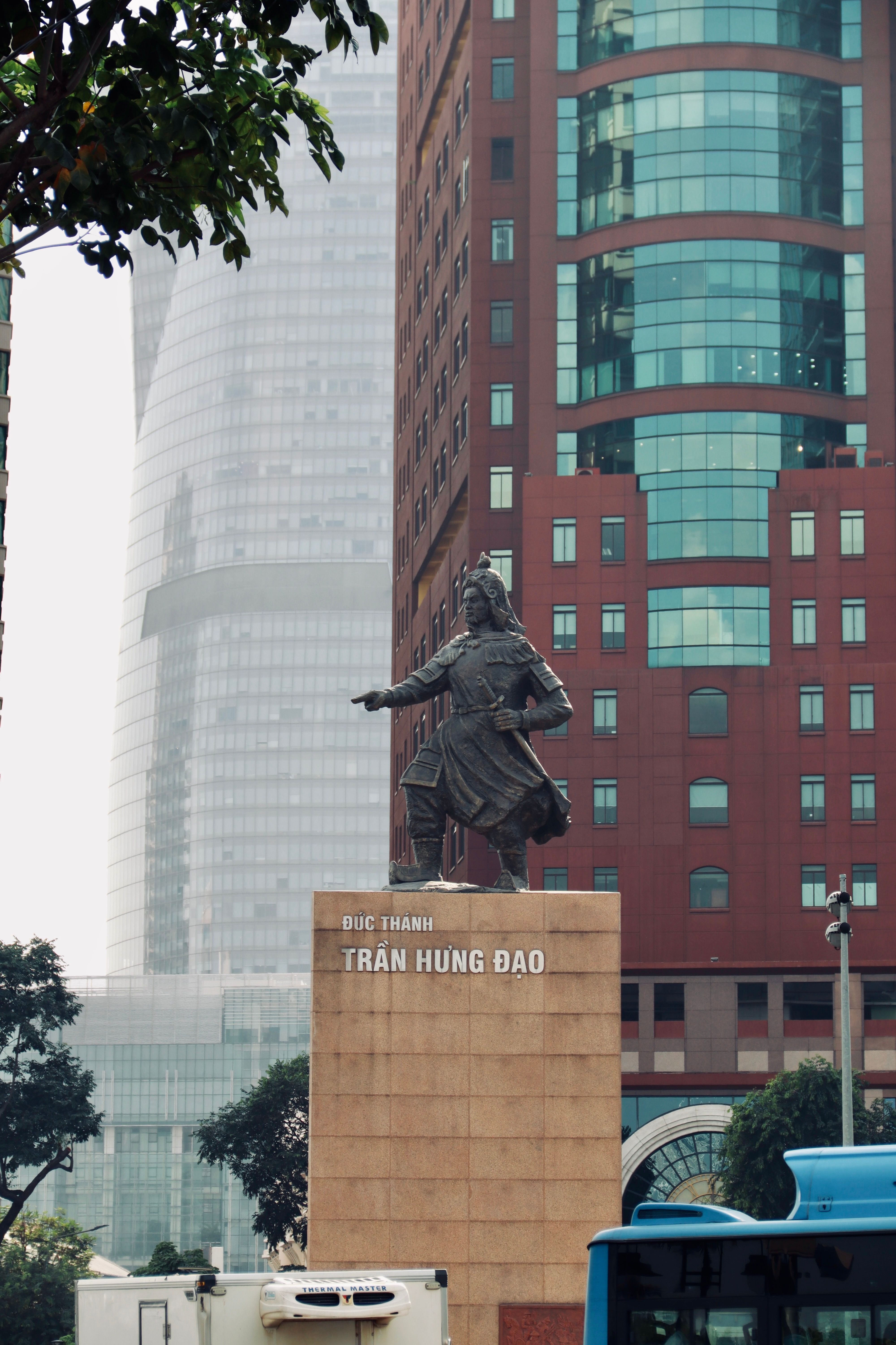 Statue of Trần Hưng Đạo in Ho Chi Minh City · Free Stock Photo