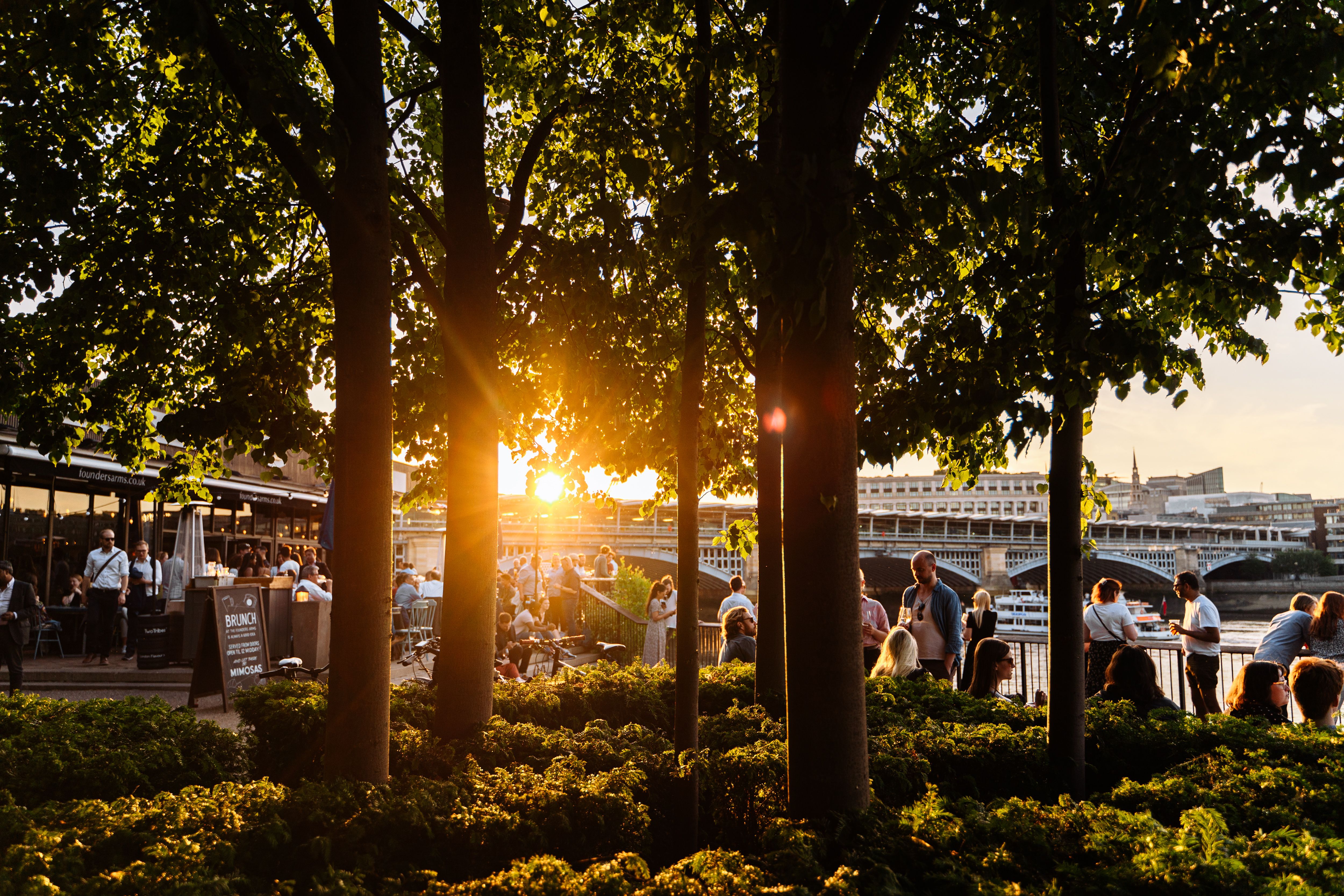 Pub Terrace Photos, Download The BEST Free Pub Terrace Stock Photos ...