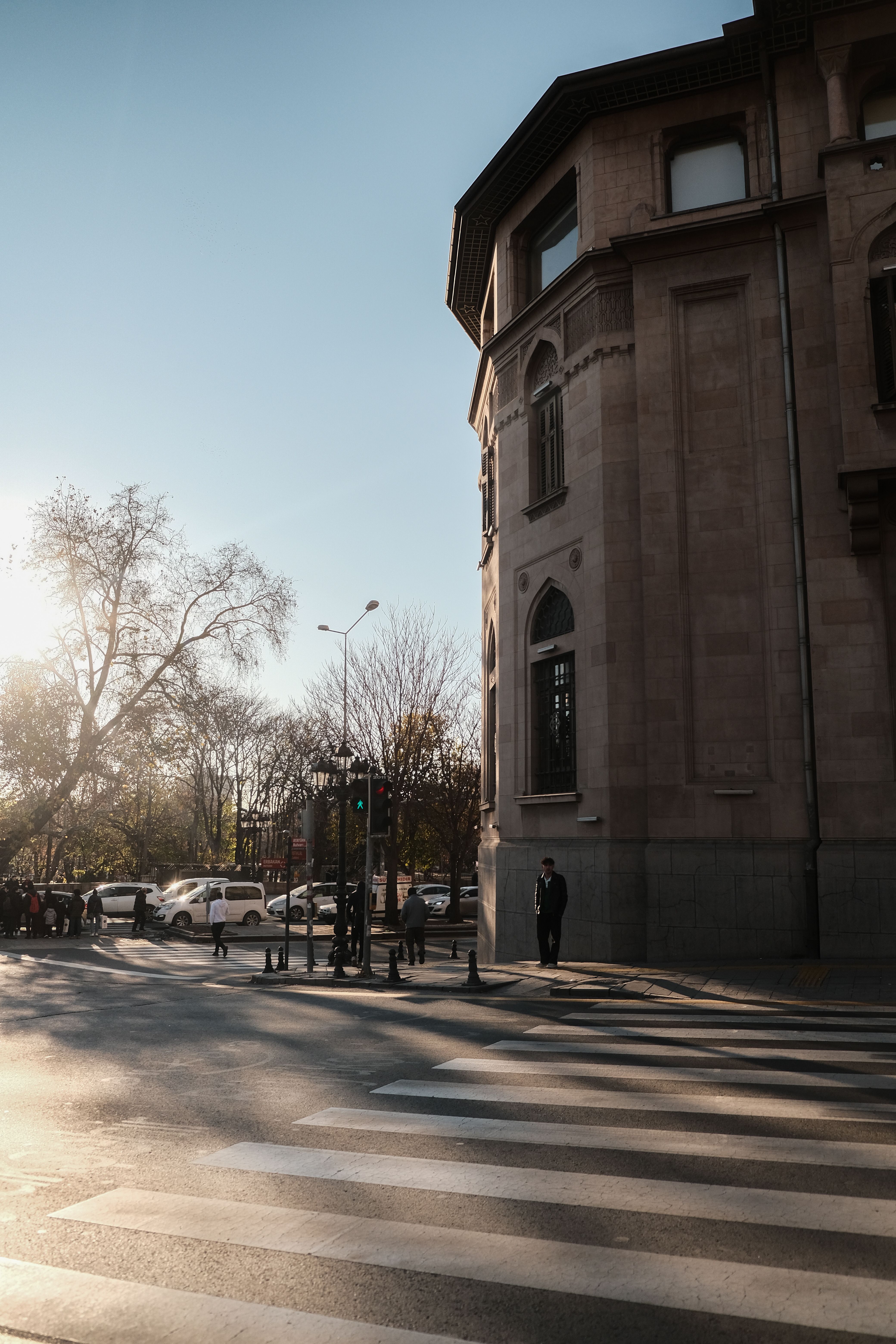 Urban Street View at Sunrise with Classic Architecture · Free Stock Photo